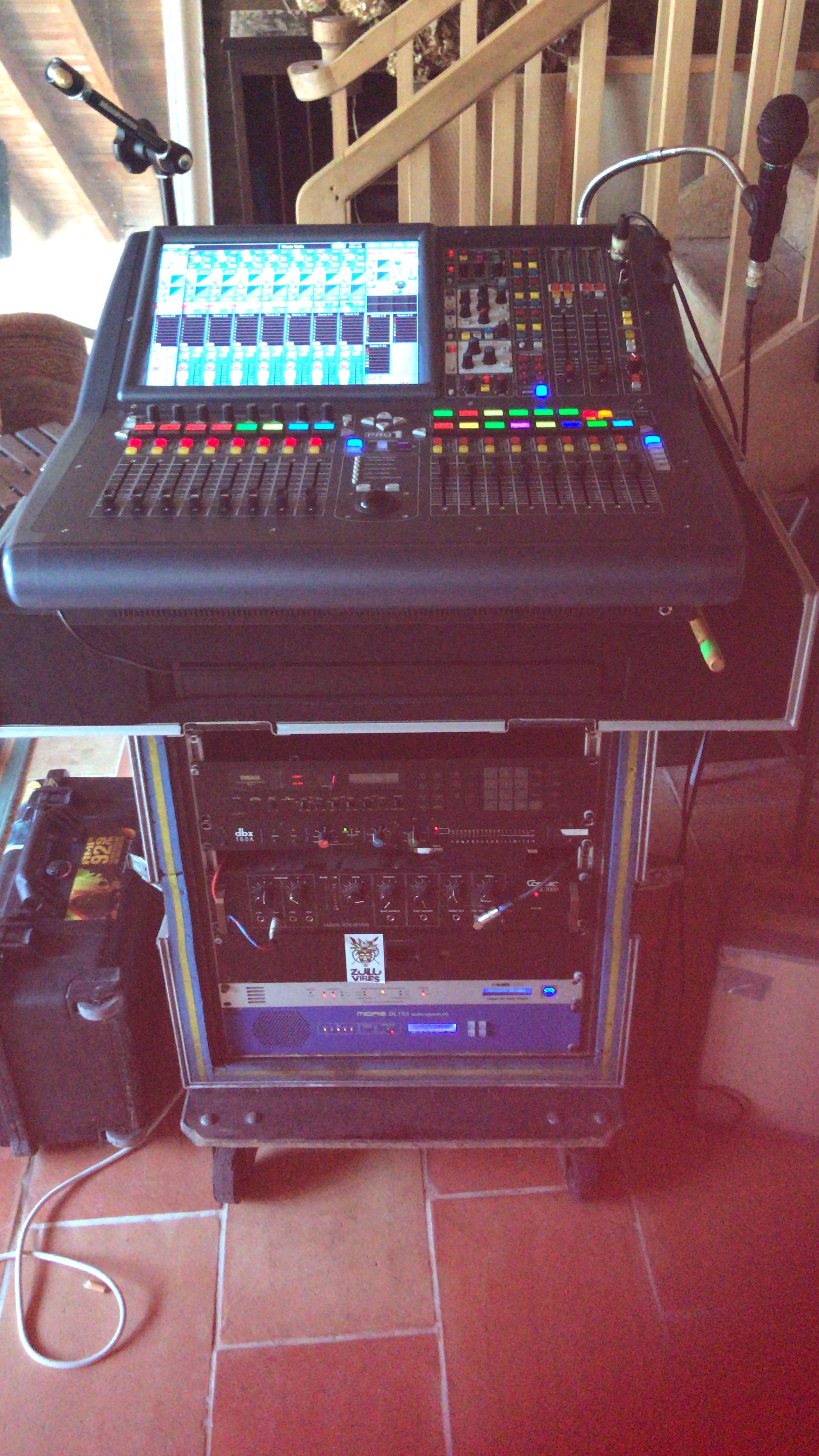 DL153 - Midas DL153 - Audiofanzine