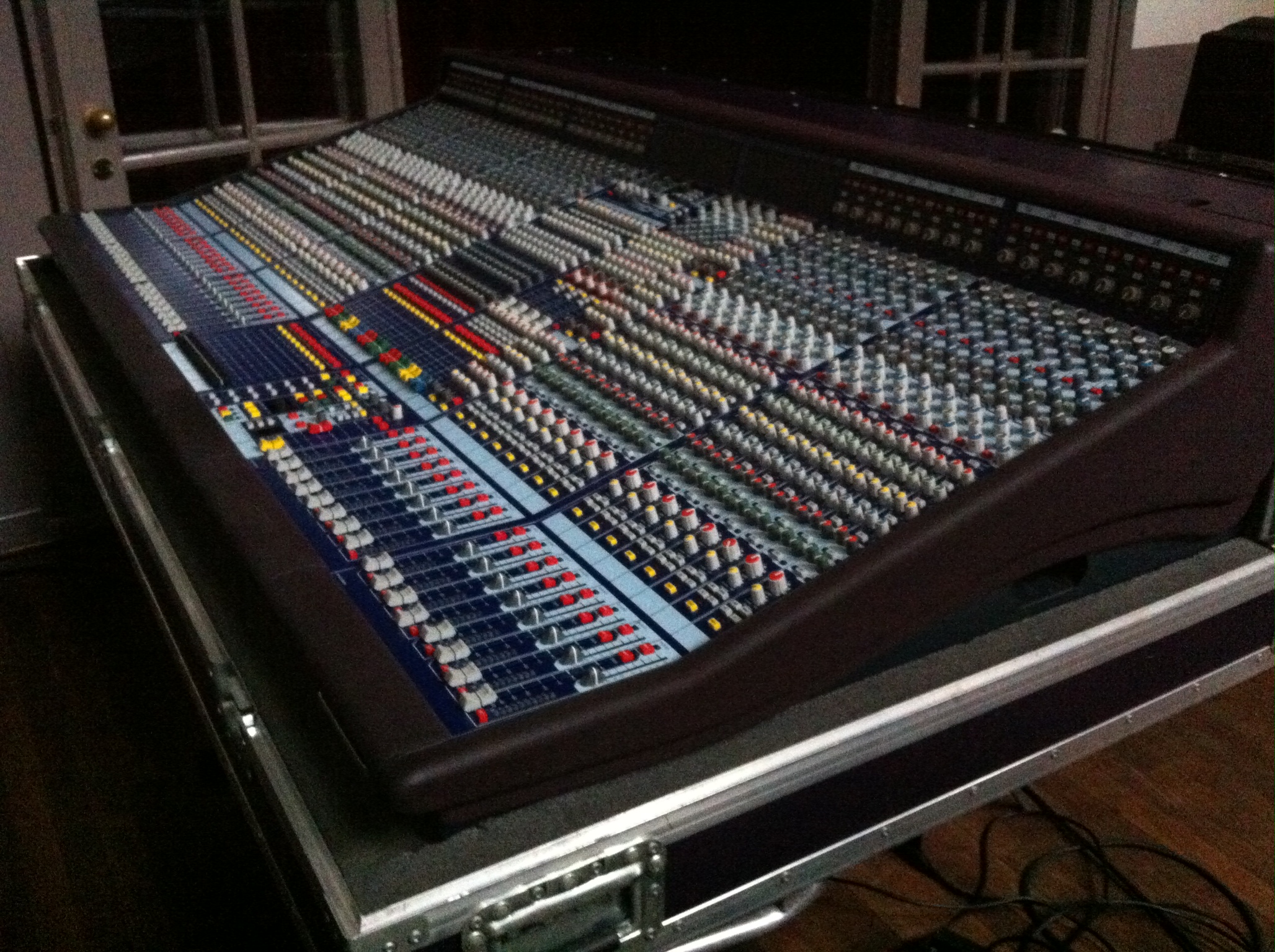 Midas Legend 3000-40 (Région Flamande) - Audiofanzine