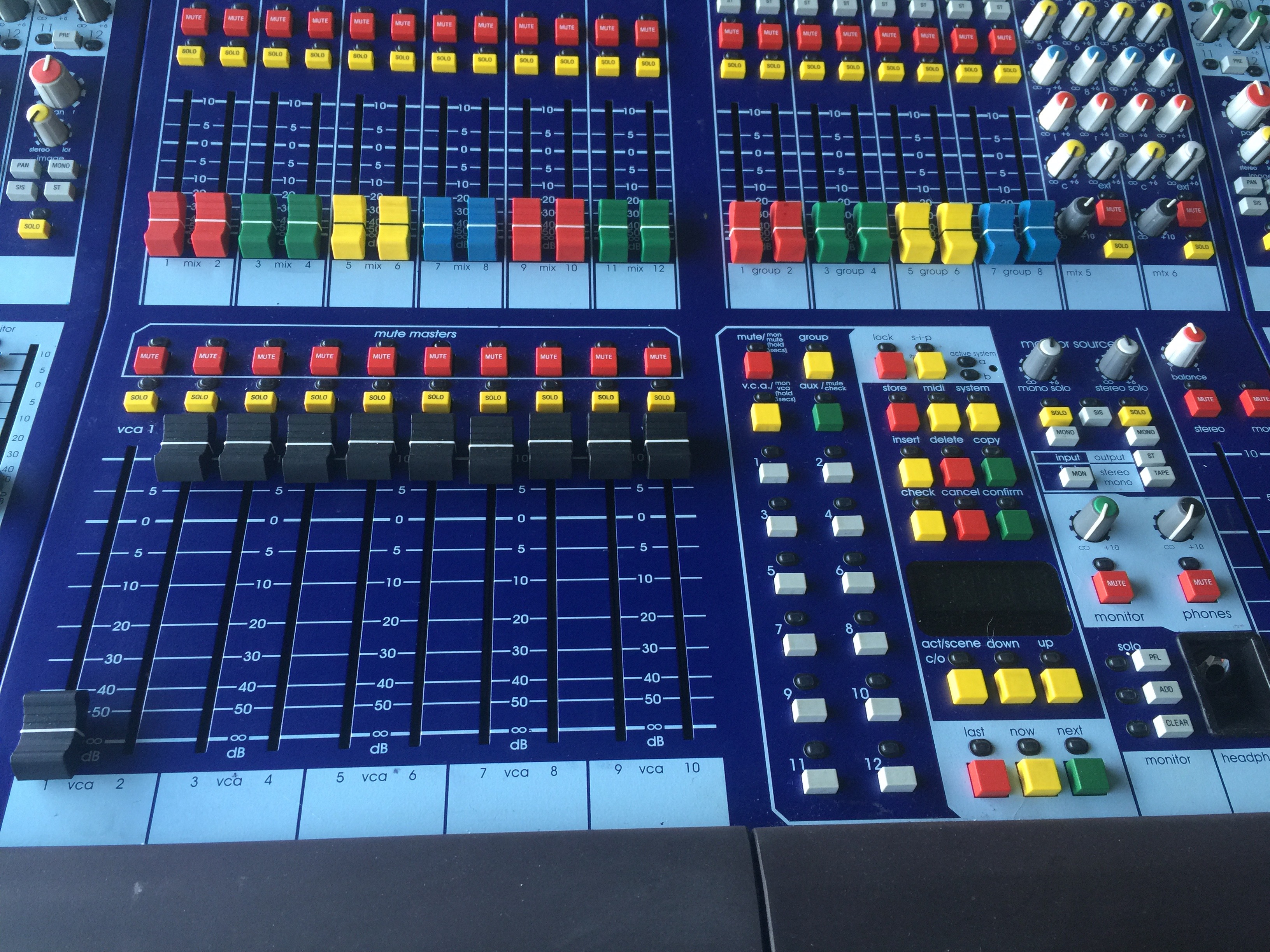 Midas Legend 3000-44 Touring image (#1429938) - Audiofanzine