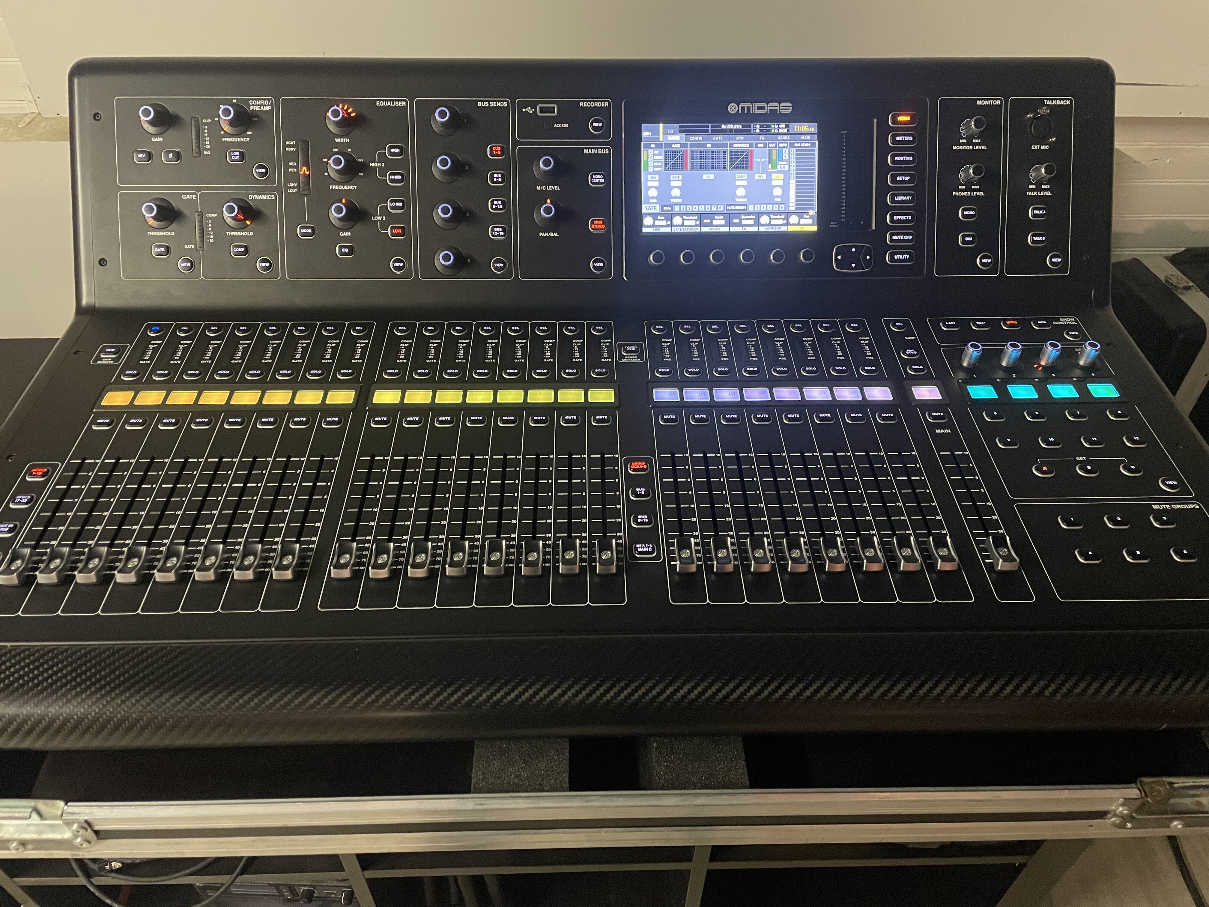 M32 - Midas M32 - Audiofanzine