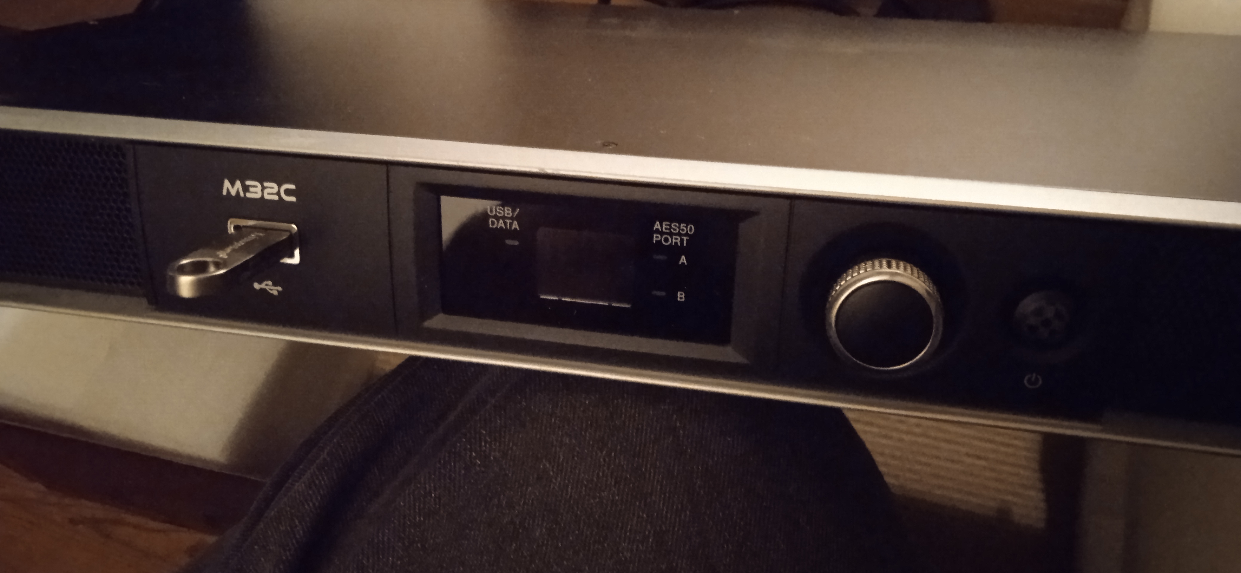 M32C - Midas M32C - Audiofanzine