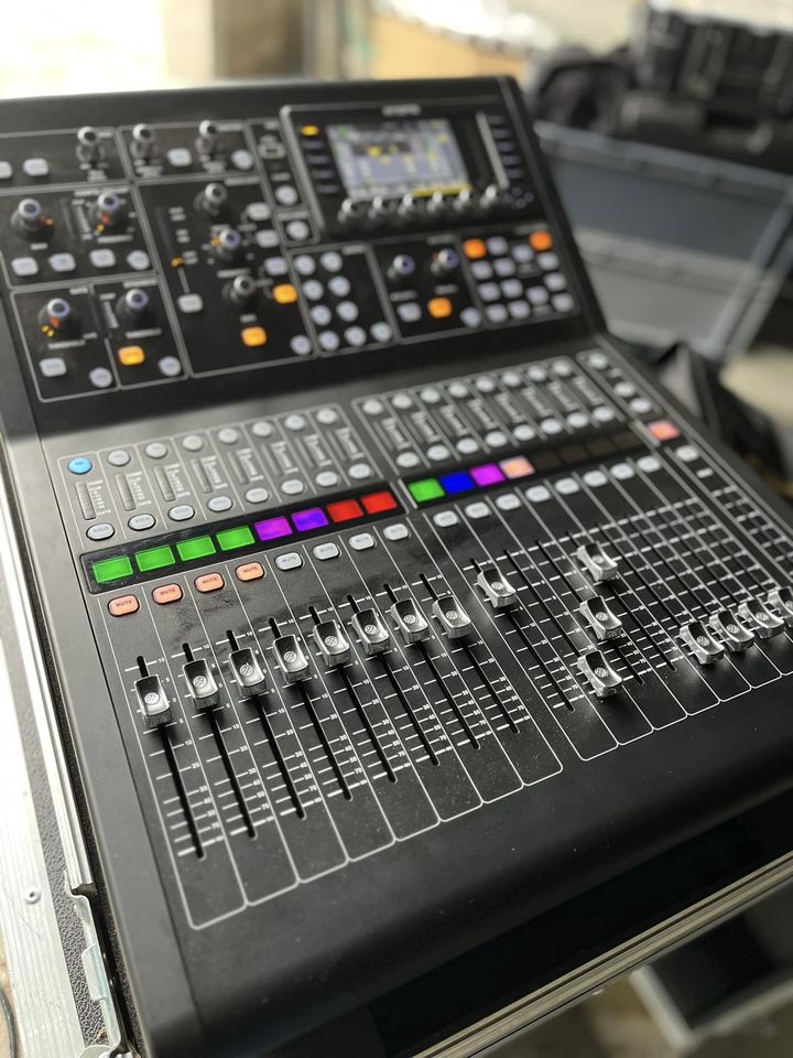 M32R Live - Midas M32R Live - Audiofanzine