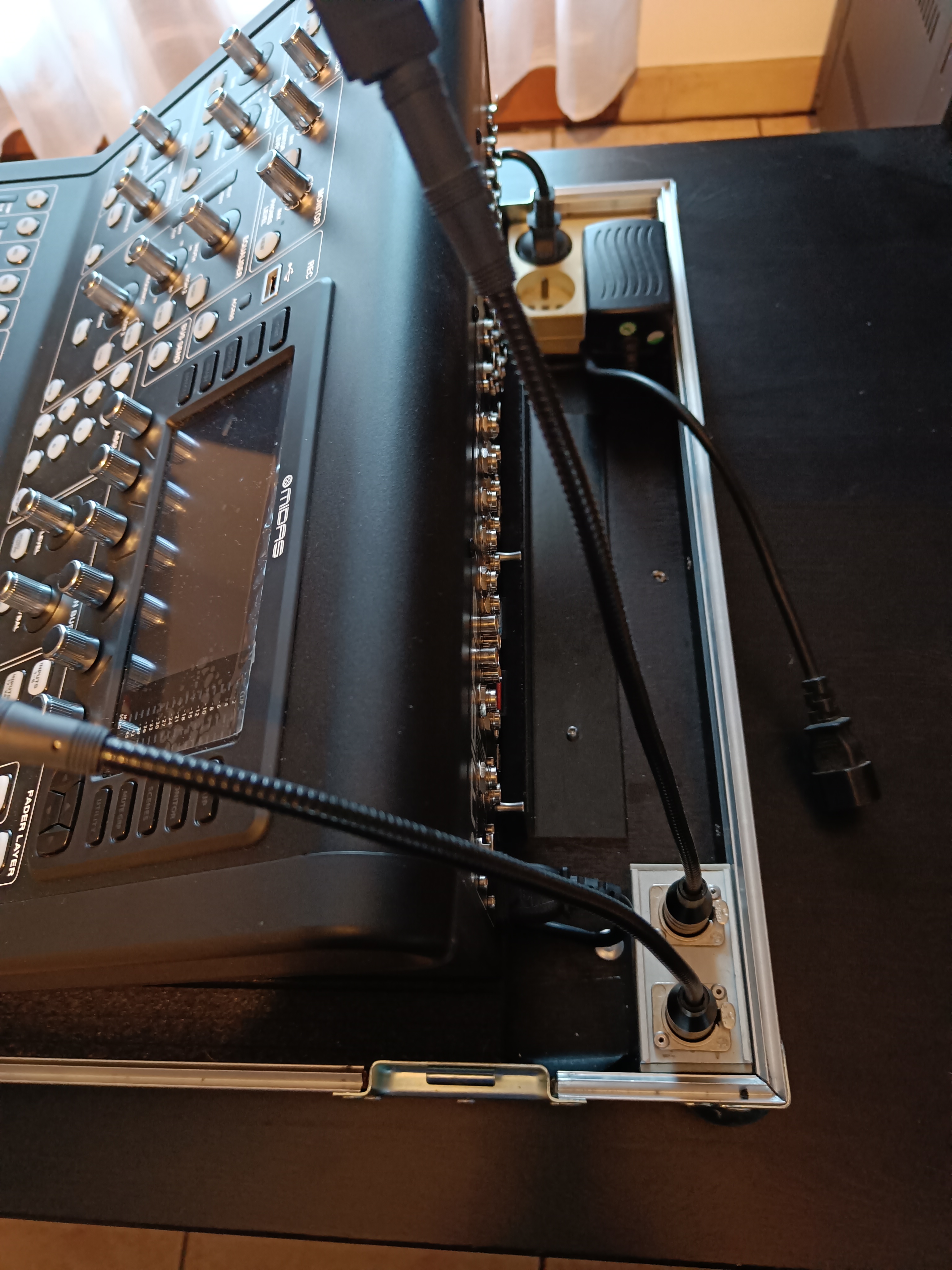 M32R Live - Midas M32R Live - Audiofanzine