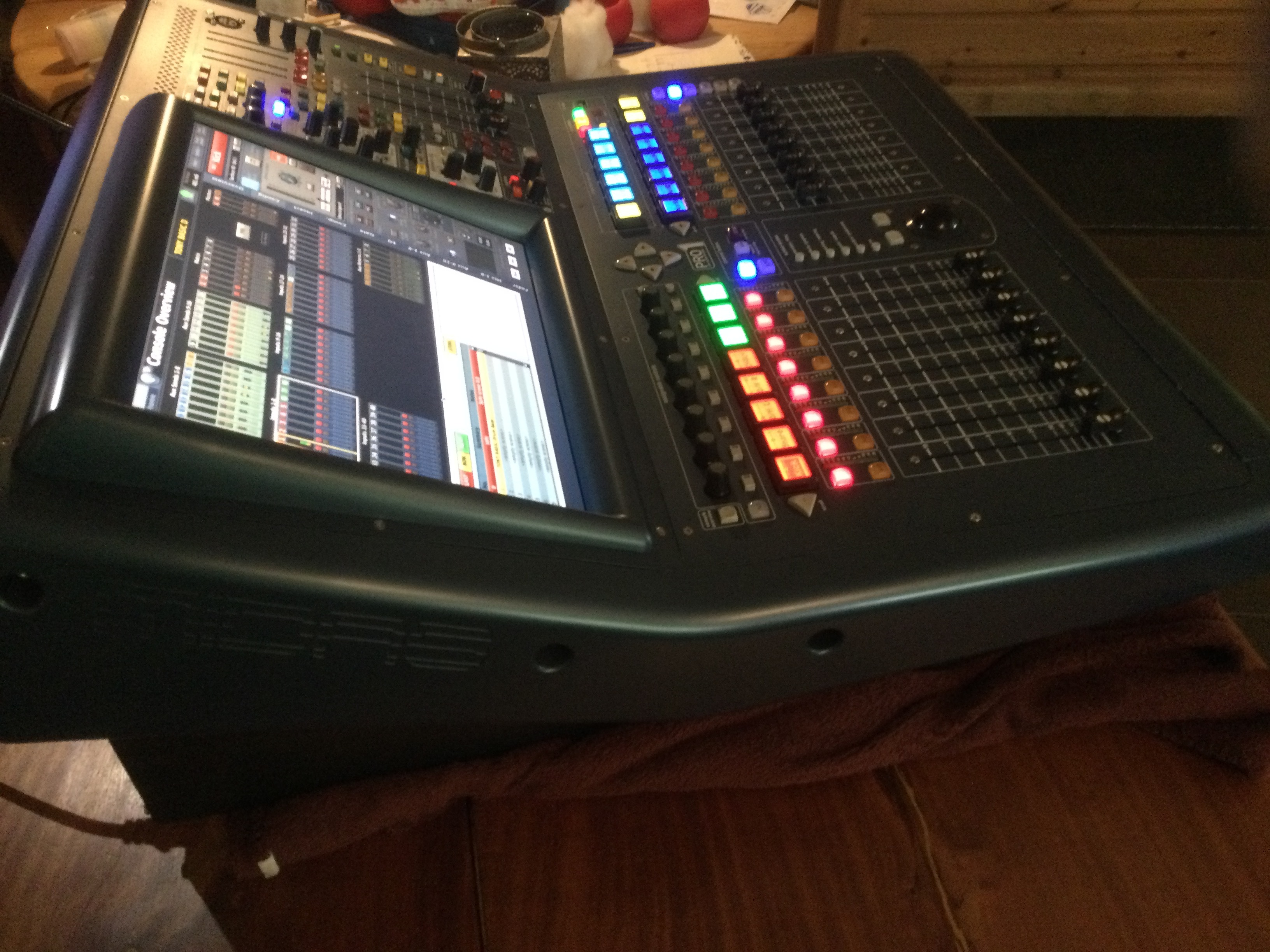 PRO1 - Midas PRO1 - Audiofanzine