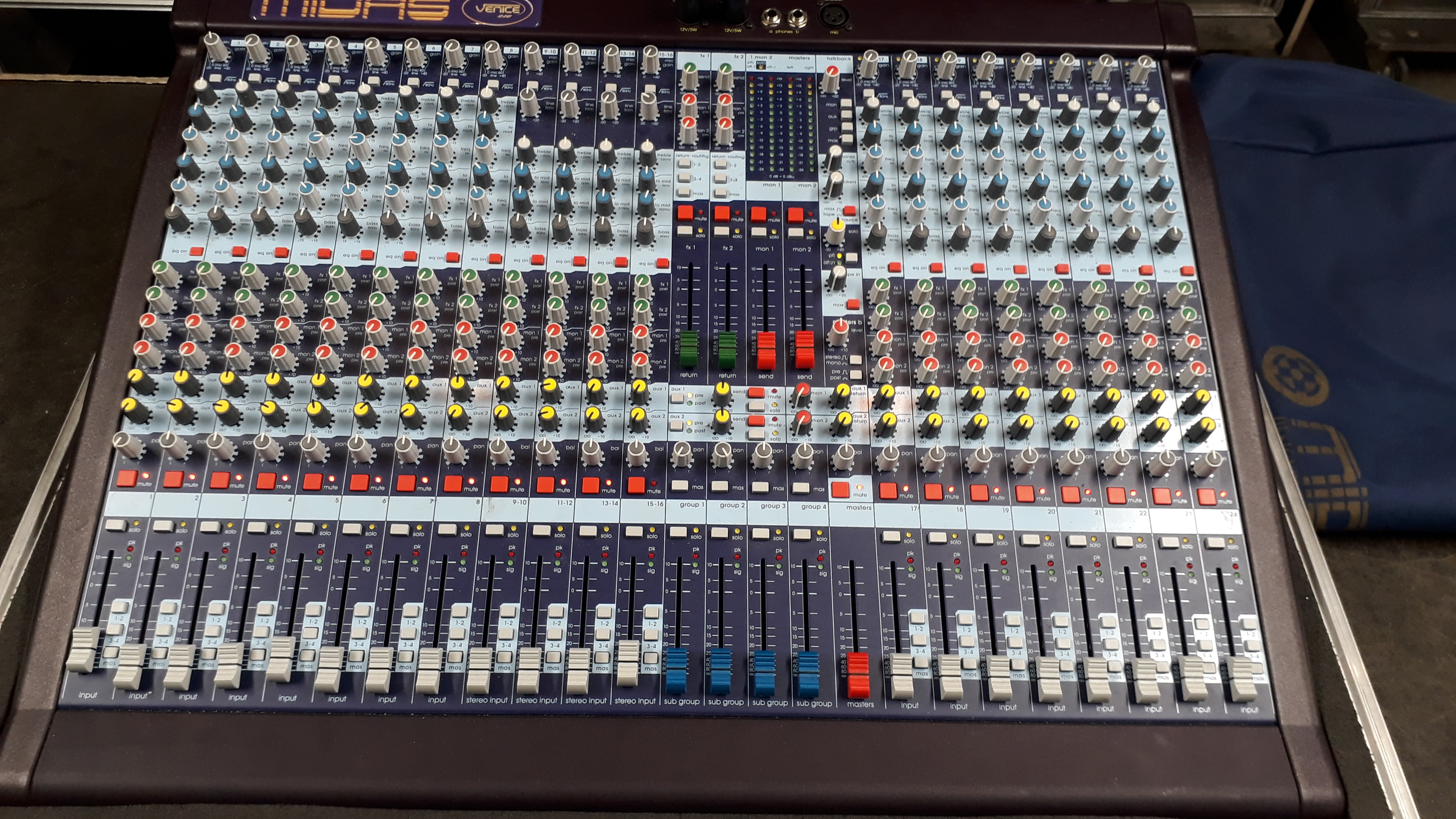 VENICE 240 - Midas Venice 240 - Audiofanzine