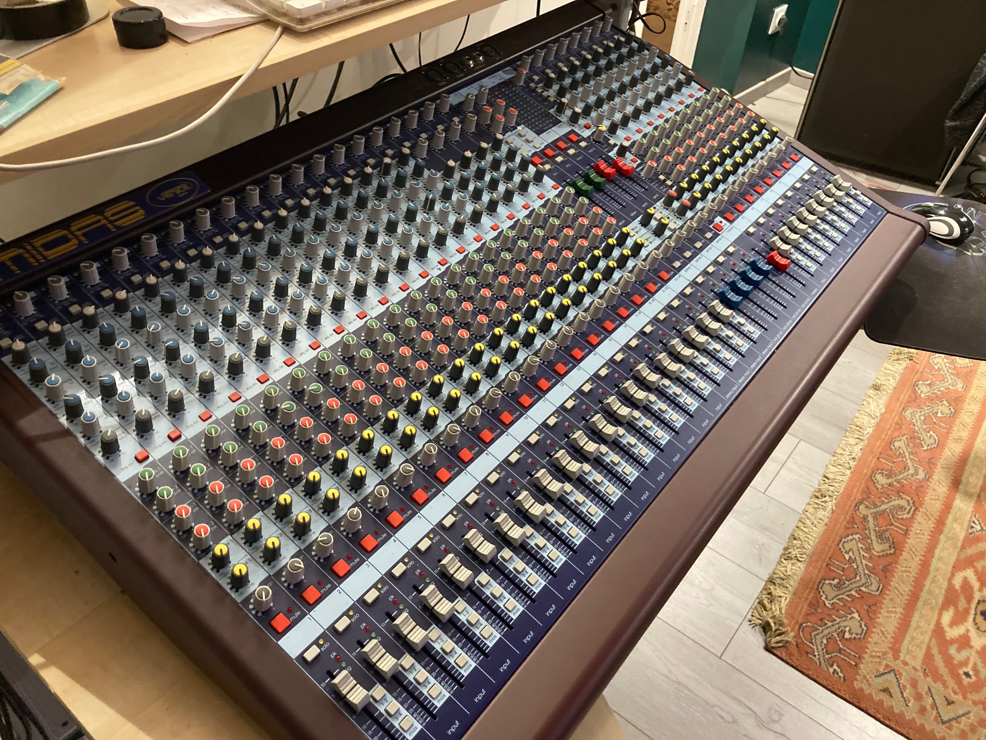 Venice 320 - Midas Venice 320 - Audiofanzine