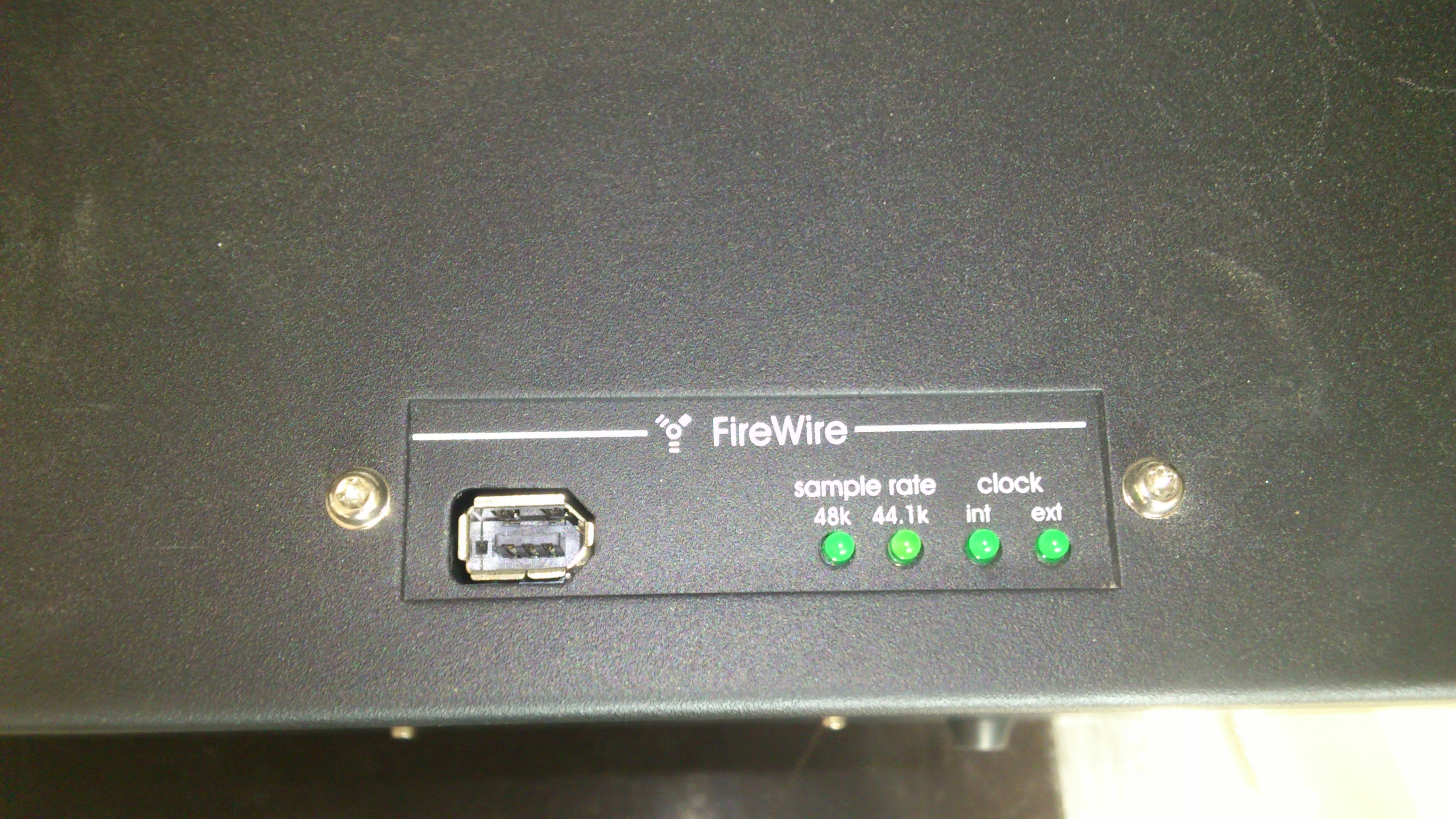 VeniceF VF16R - Midas VeniceF VF16R - Audiofanzine