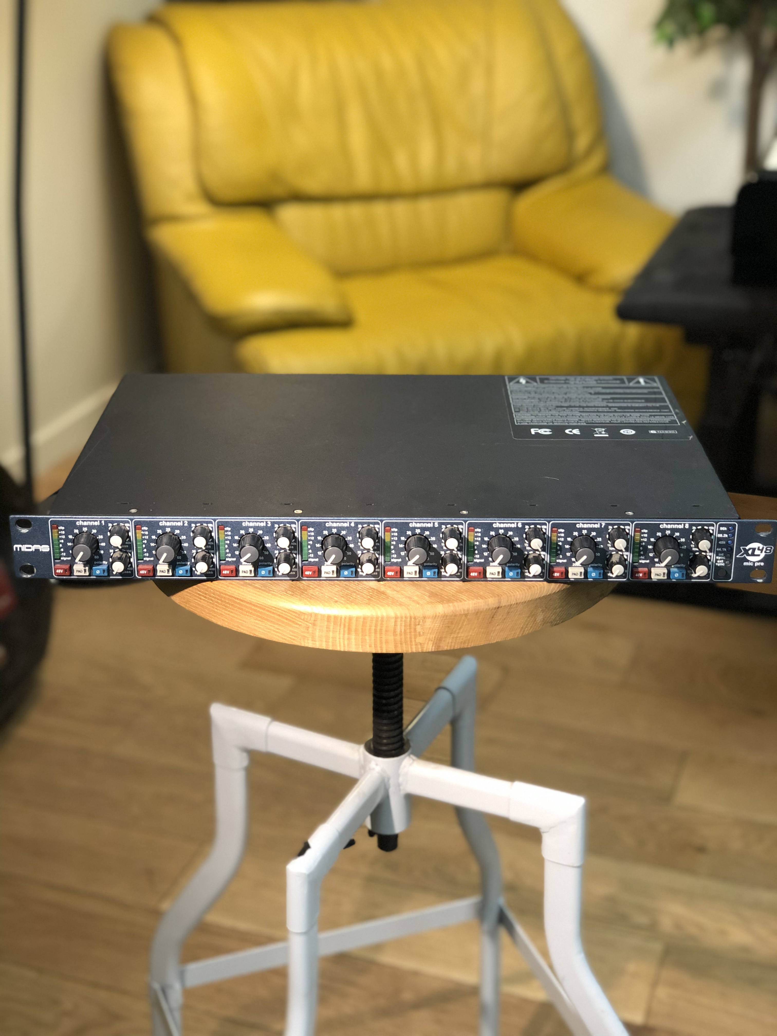 XL-48 - Midas XL-48 - Audiofanzine