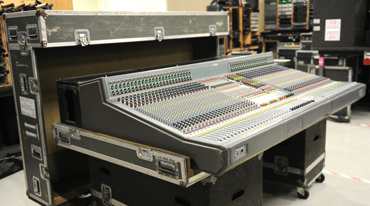 Midas XL4 image: Midas XL4 04 (#544392) - Audiofanzine