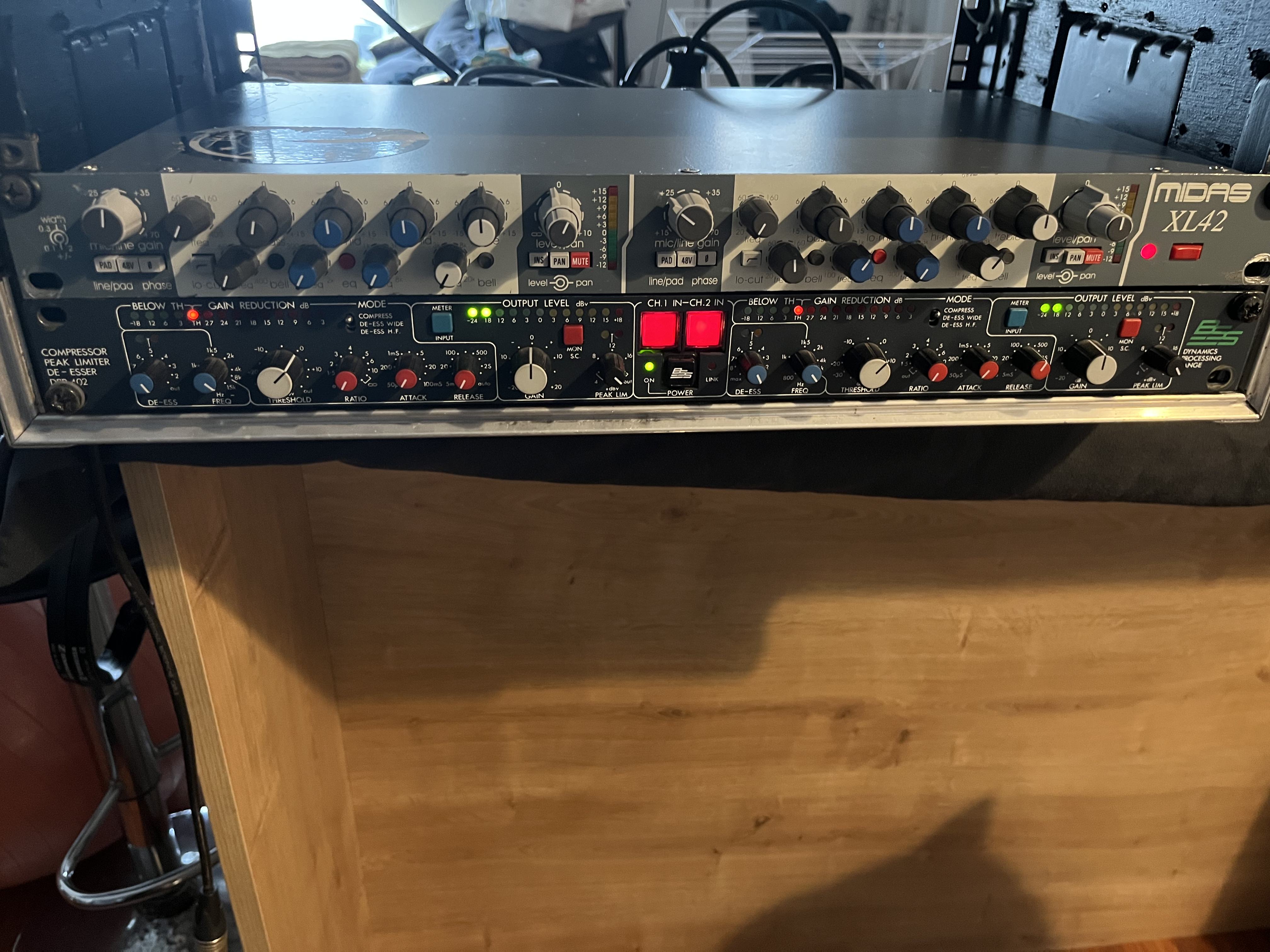 XL42 - Midas XL42 - Audiofanzine