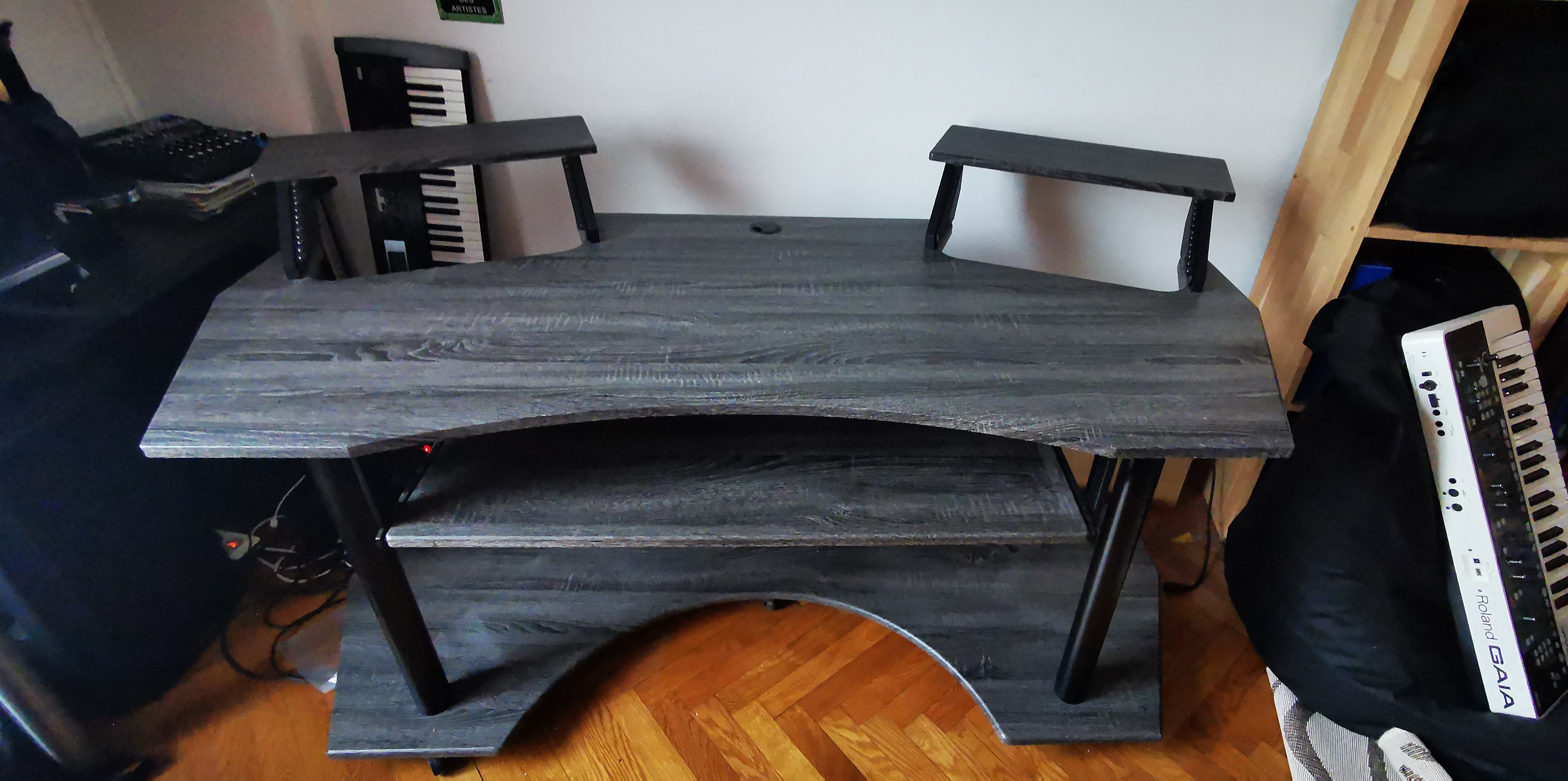 SD-180 StudioDesk - Millenium SD-180 StudioDesk - Audiofanzine