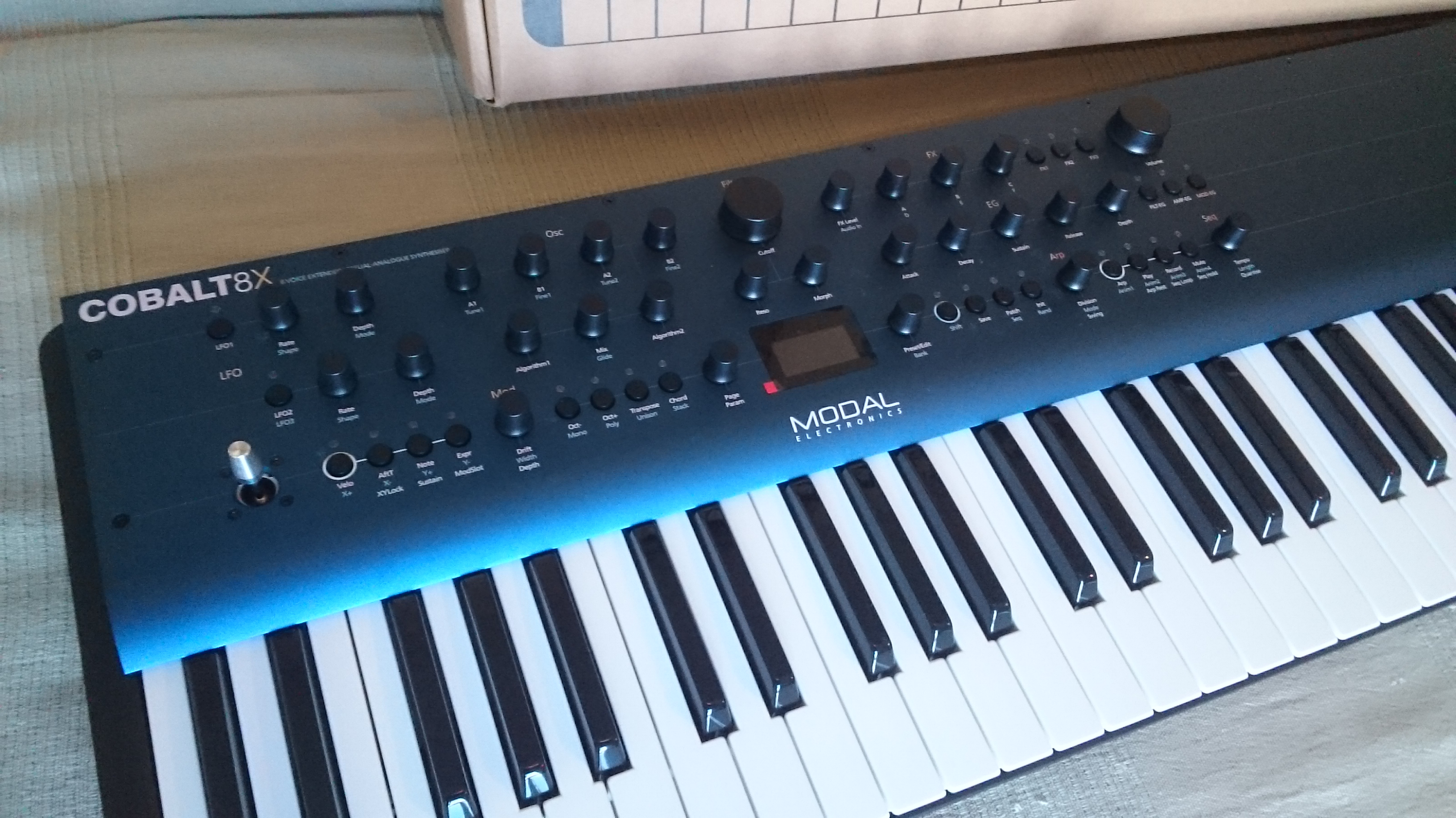 Cobalt8X - Modal Electronics Cobalt8X - Audiofanzine