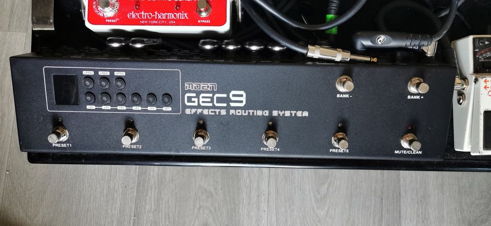 GEC9 Guitar Effect Controller Moen - Audiofanzine