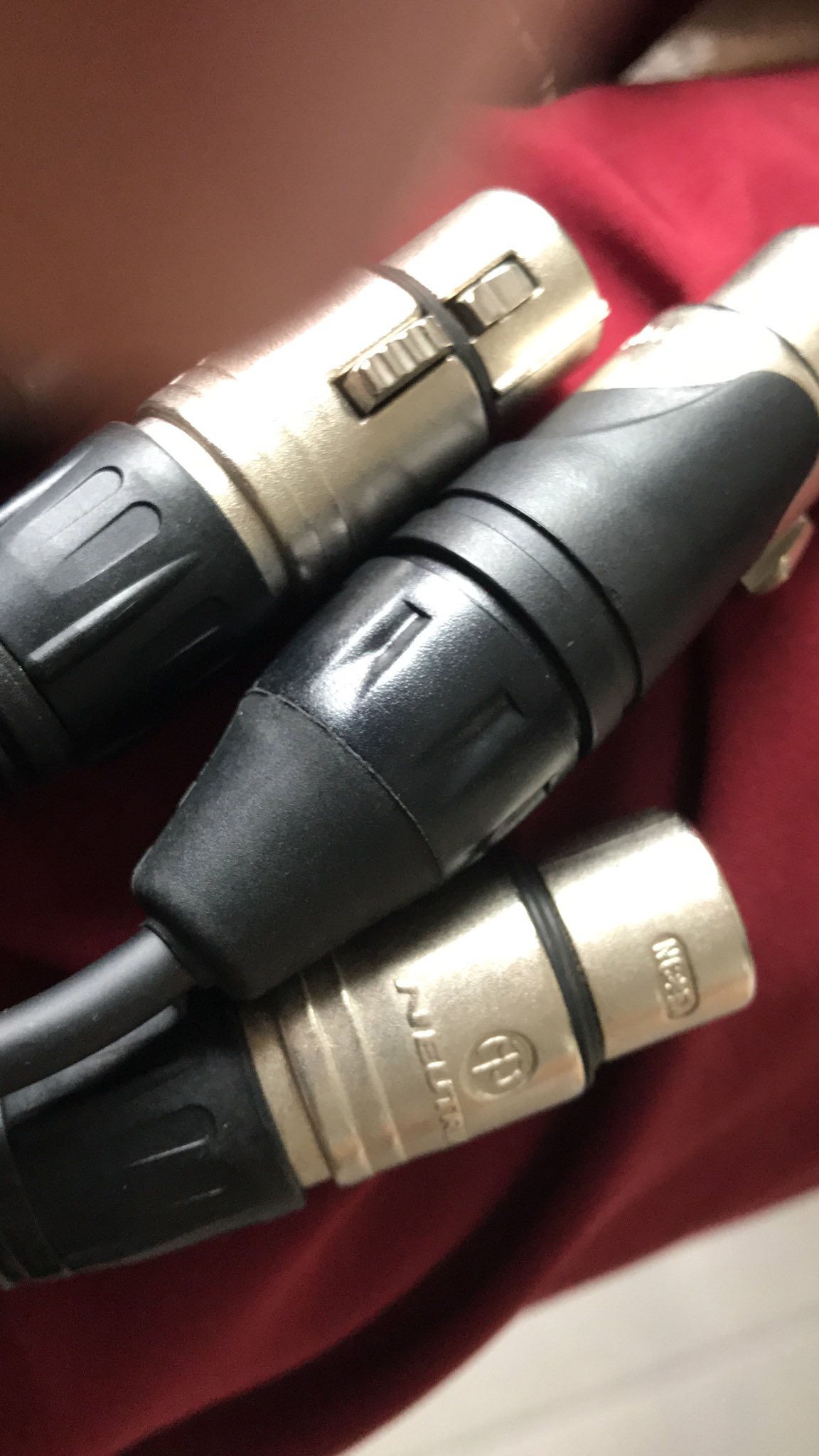 2549 - Mogami 2549 - Audiofanzine