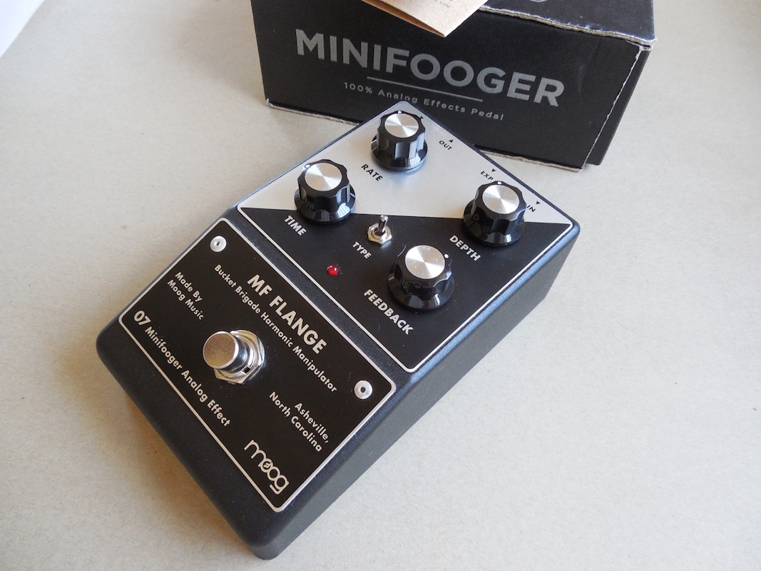 MF FLANGE - Moog Music MF Flange - Audiofanzine