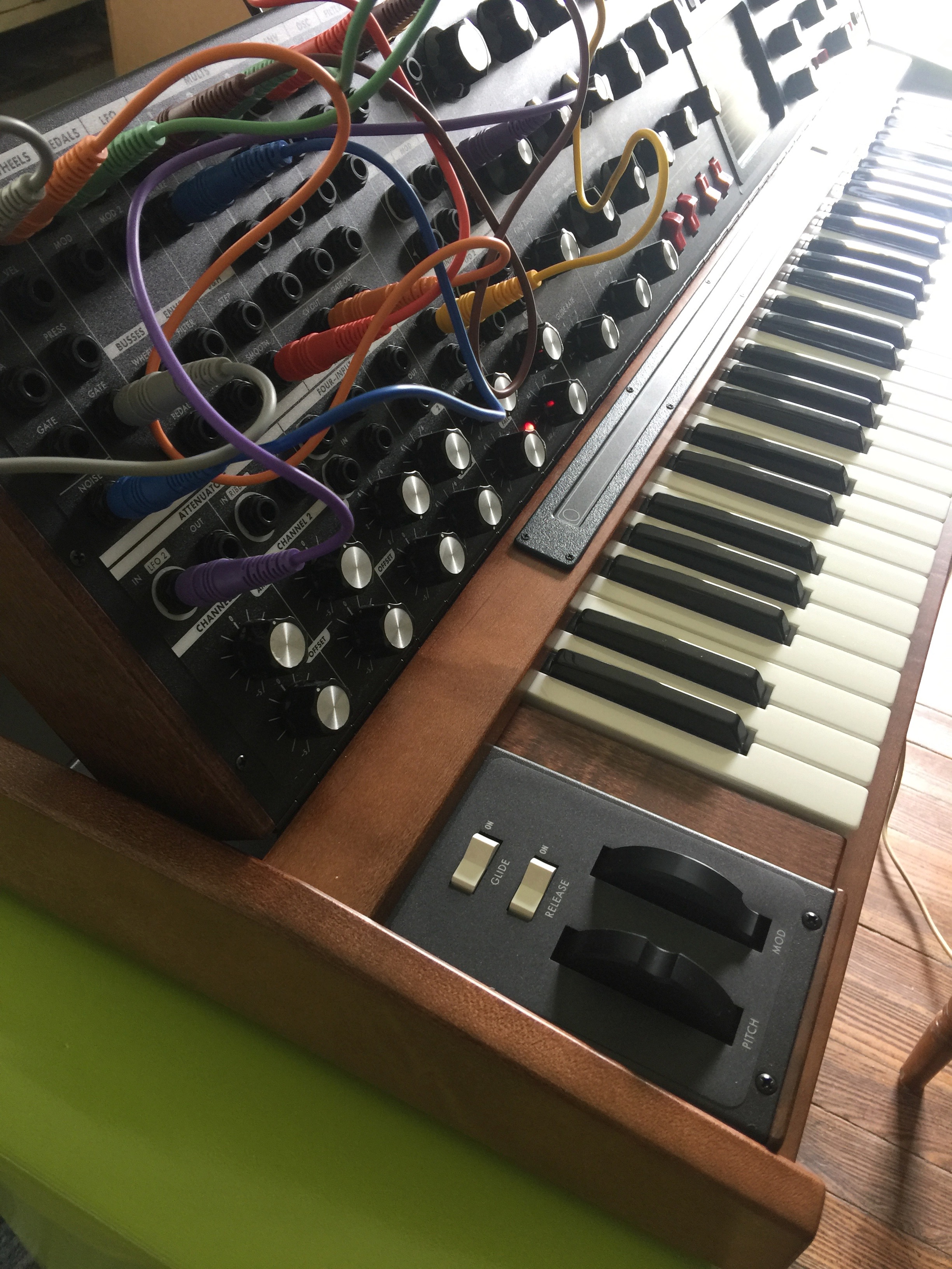 MINIMOOG VOYAGER XL - Moog Music MiniMoog Voyager XL - Audiofanzine