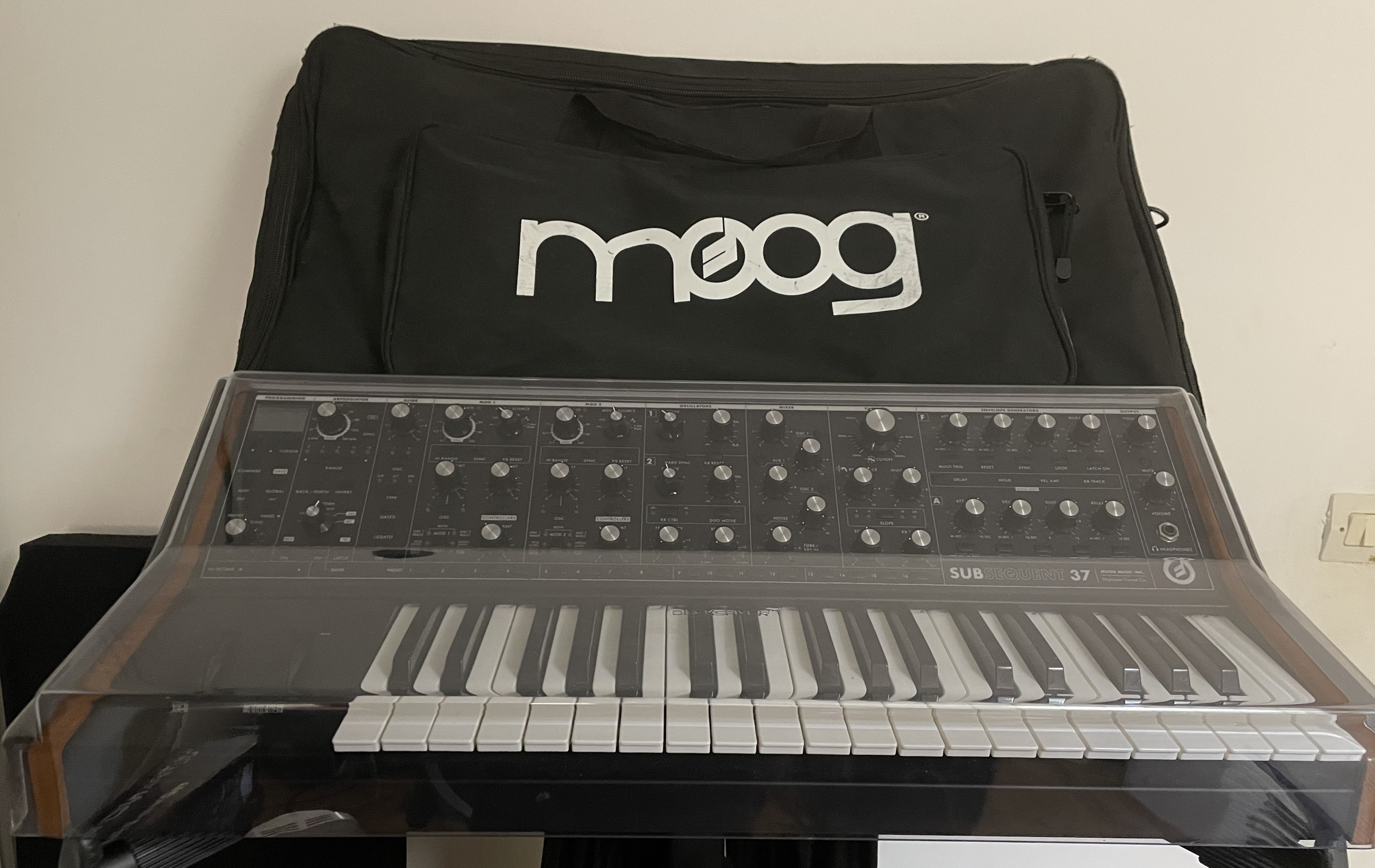 Subsequent 37 - Moog Music Subsequent 37 - Audiofanzine