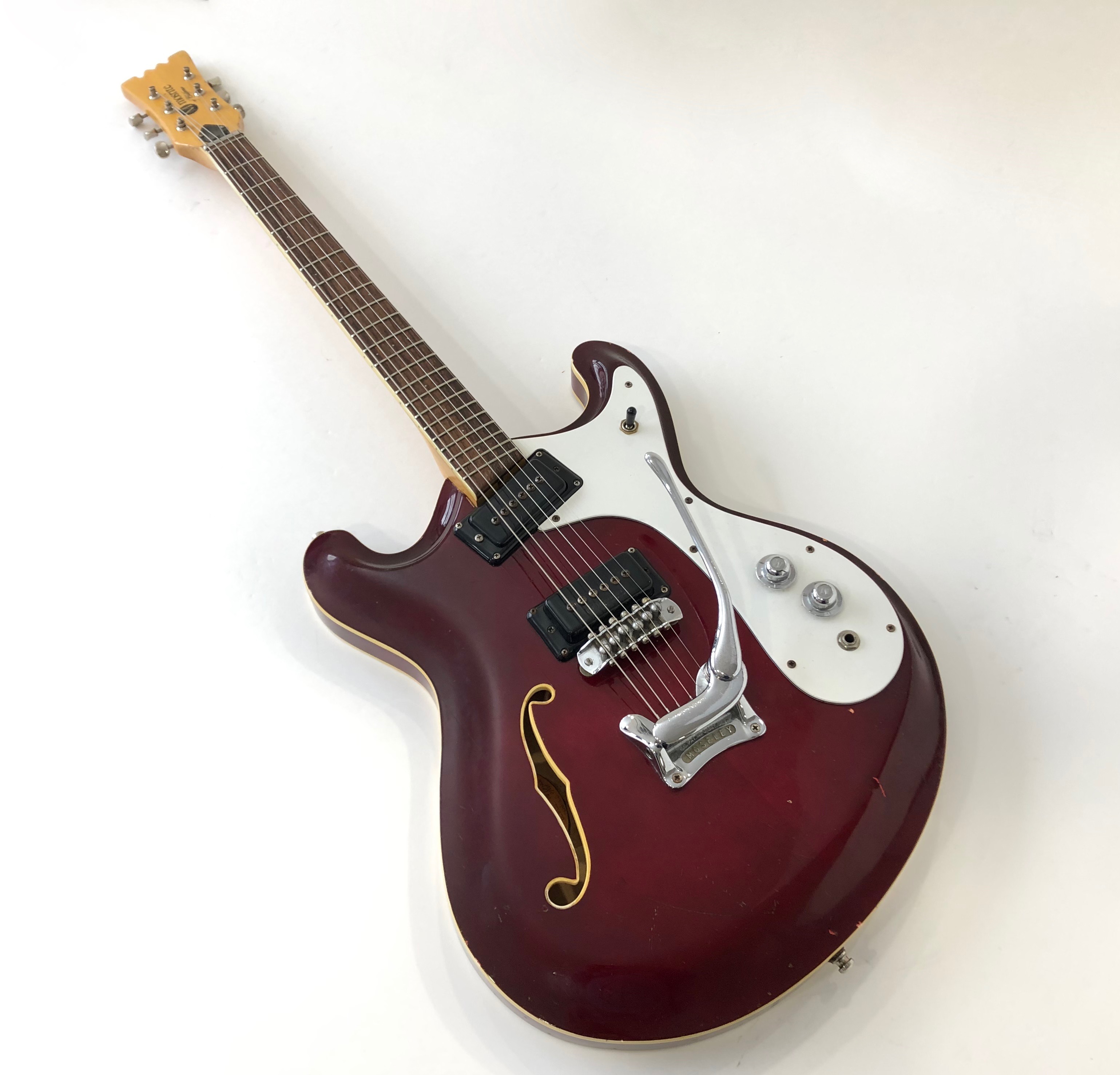 modèle Combo de 1966 - Mosrite modèle Combo de 1966 - Audiofanzine