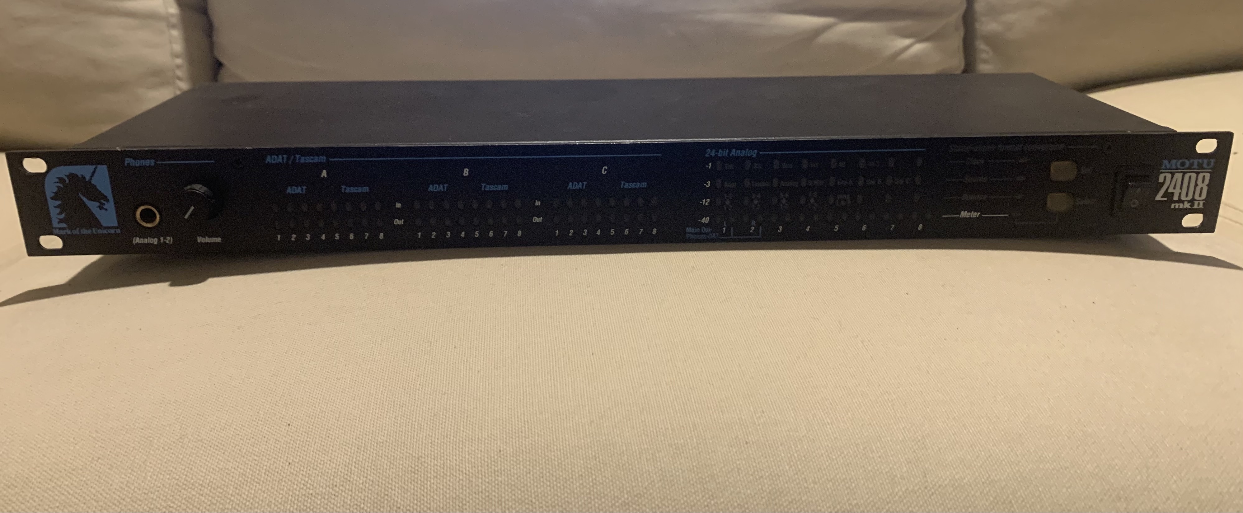 1224 - MOTU 1224 - Audiofanzine