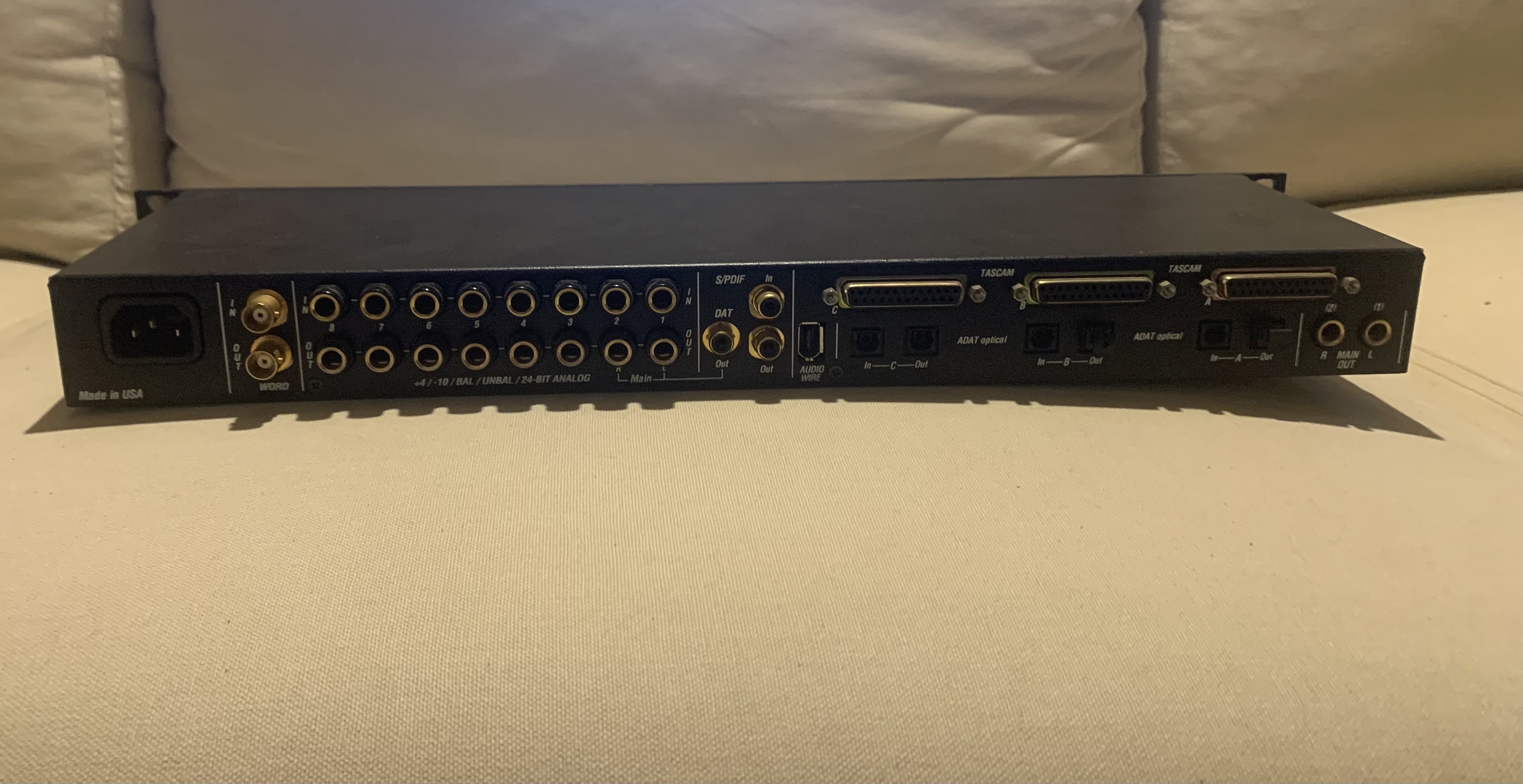 1224 - MOTU 1224 - Audiofanzine