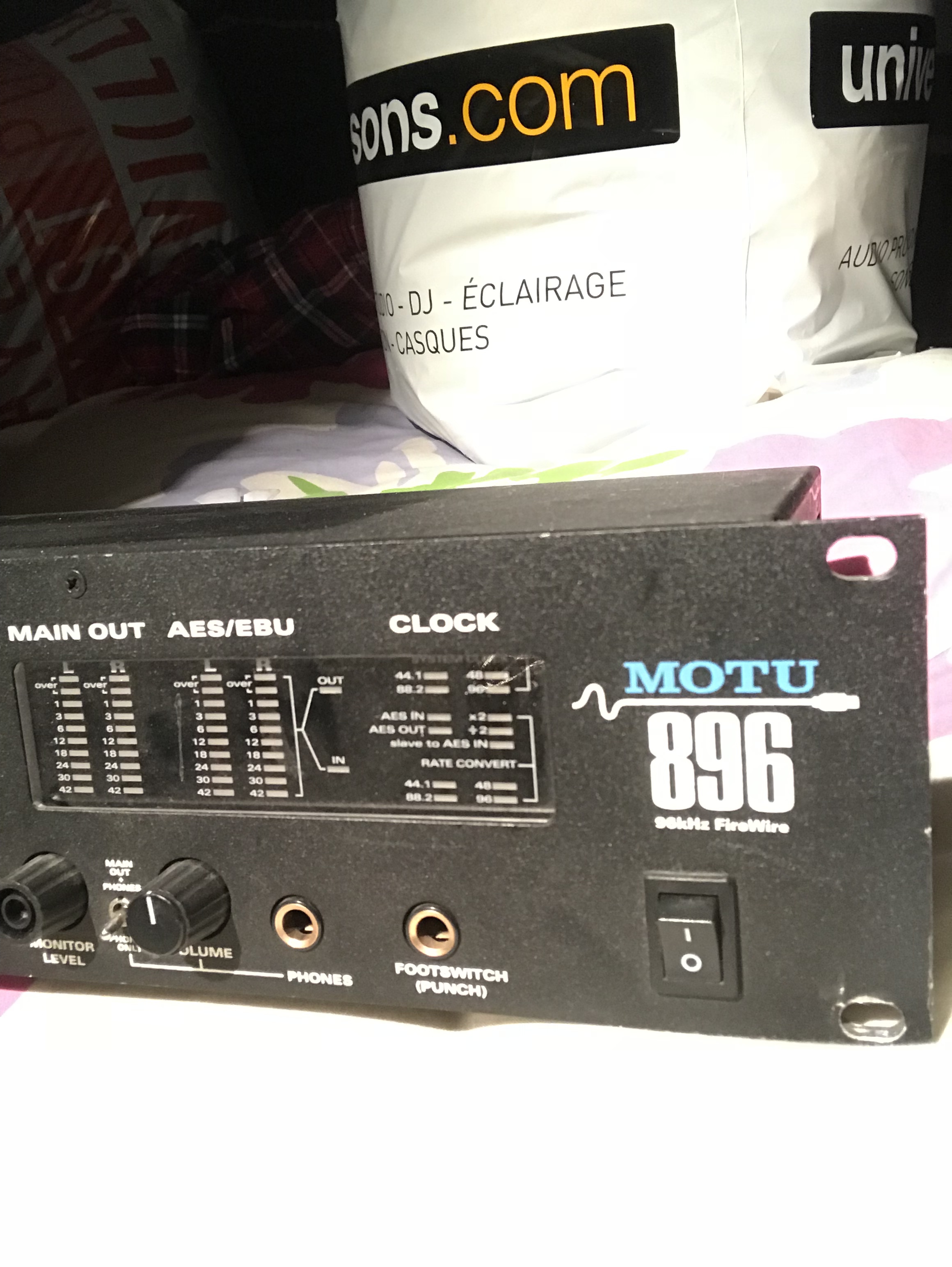 896 - MOTU 896 - Audiofanzine