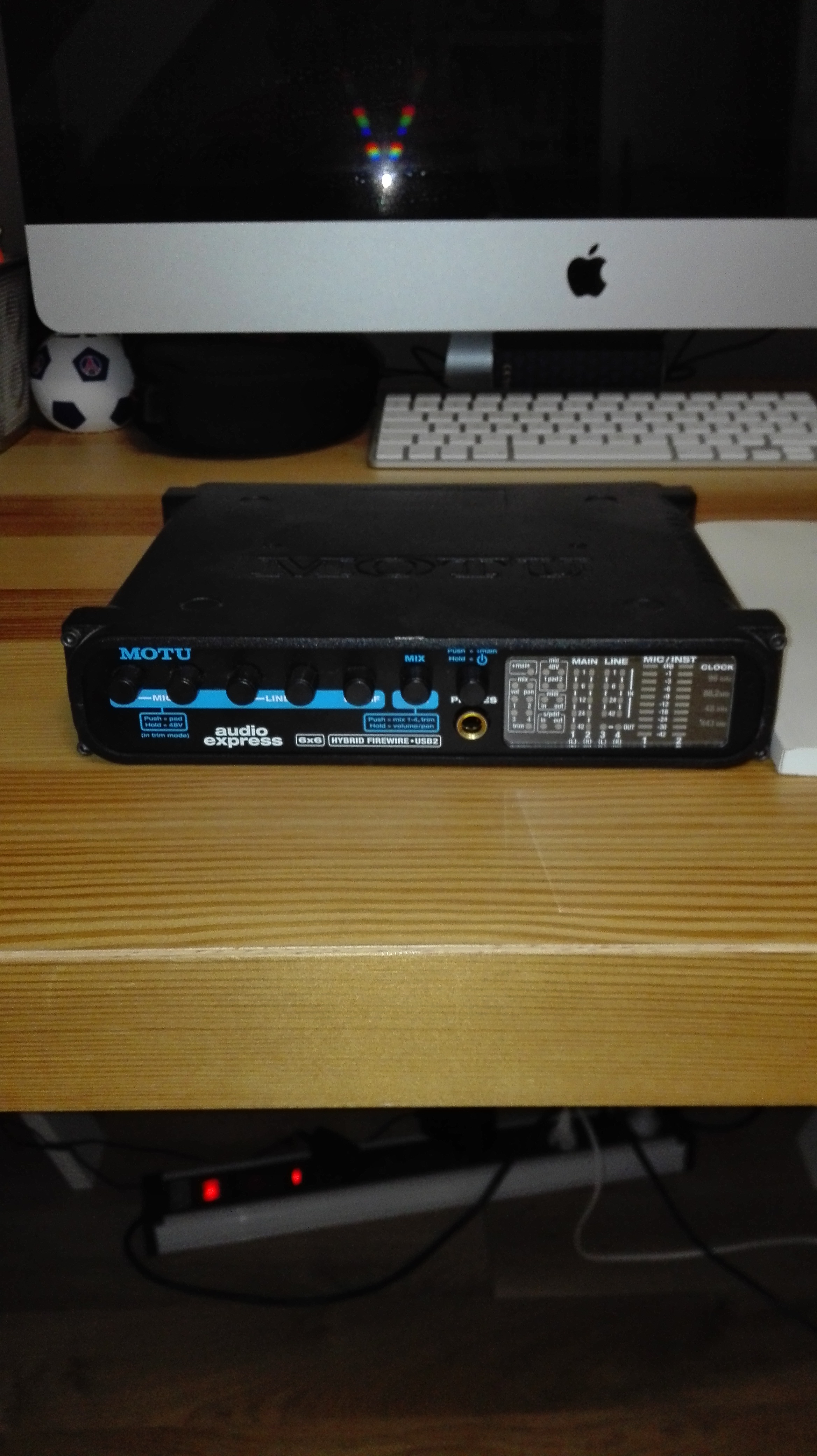 AUDIO EXPRESS - MOTU Audio Express - Audiofanzine