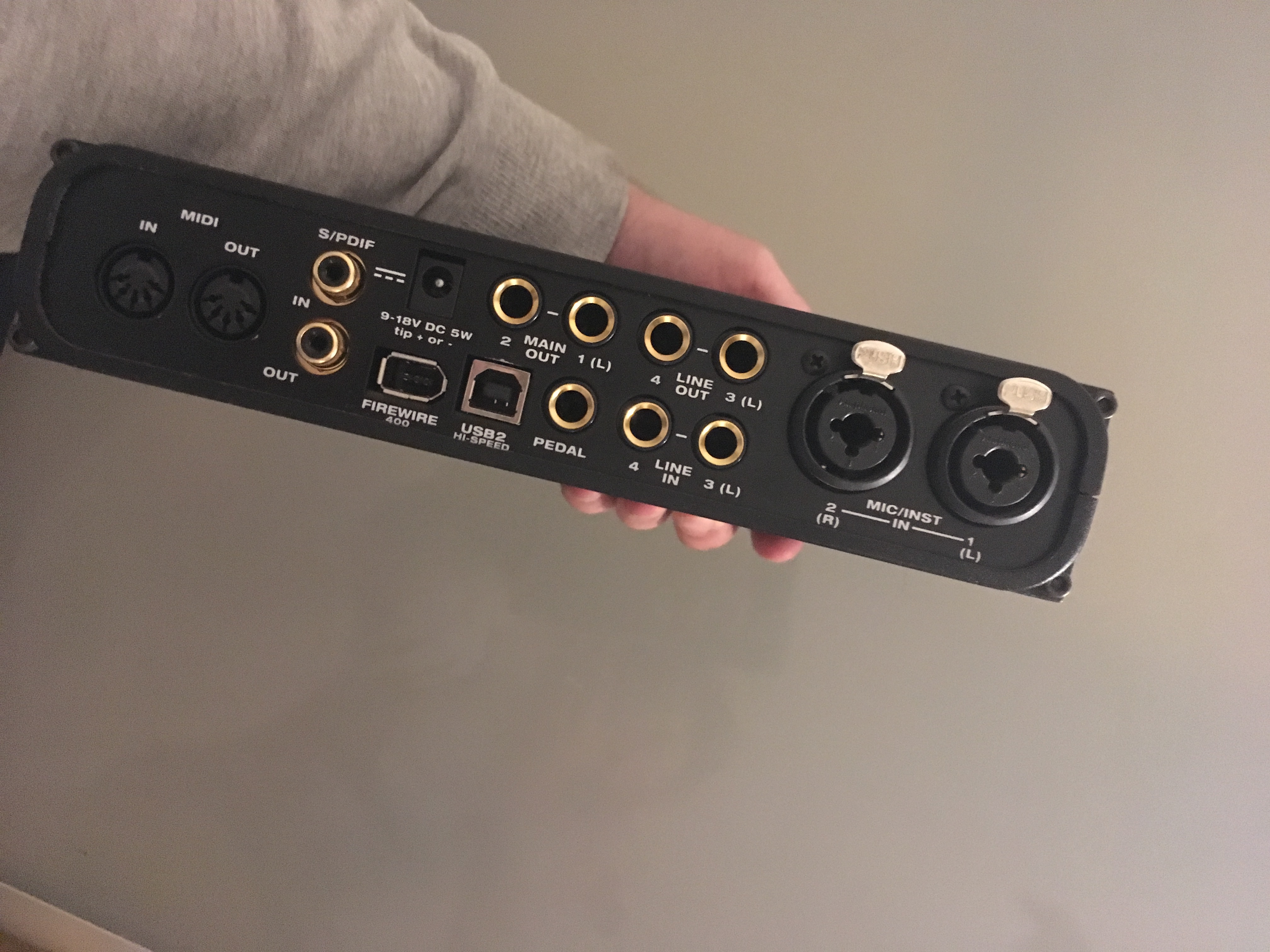 Audio Express - MOTU Audio Express - Audiofanzine