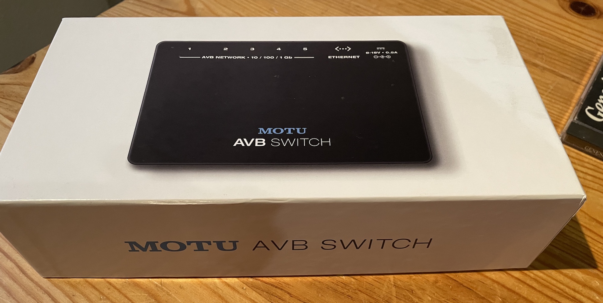 AVB Switch - MOTU AVB Switch - Audiofanzine
