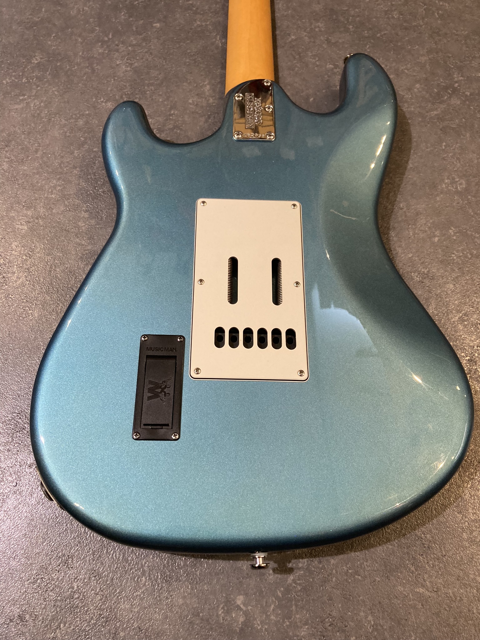 Cutlass RS HSS (2018) - Music Man Cutlass RS HSS (2018) - Audiofanzine