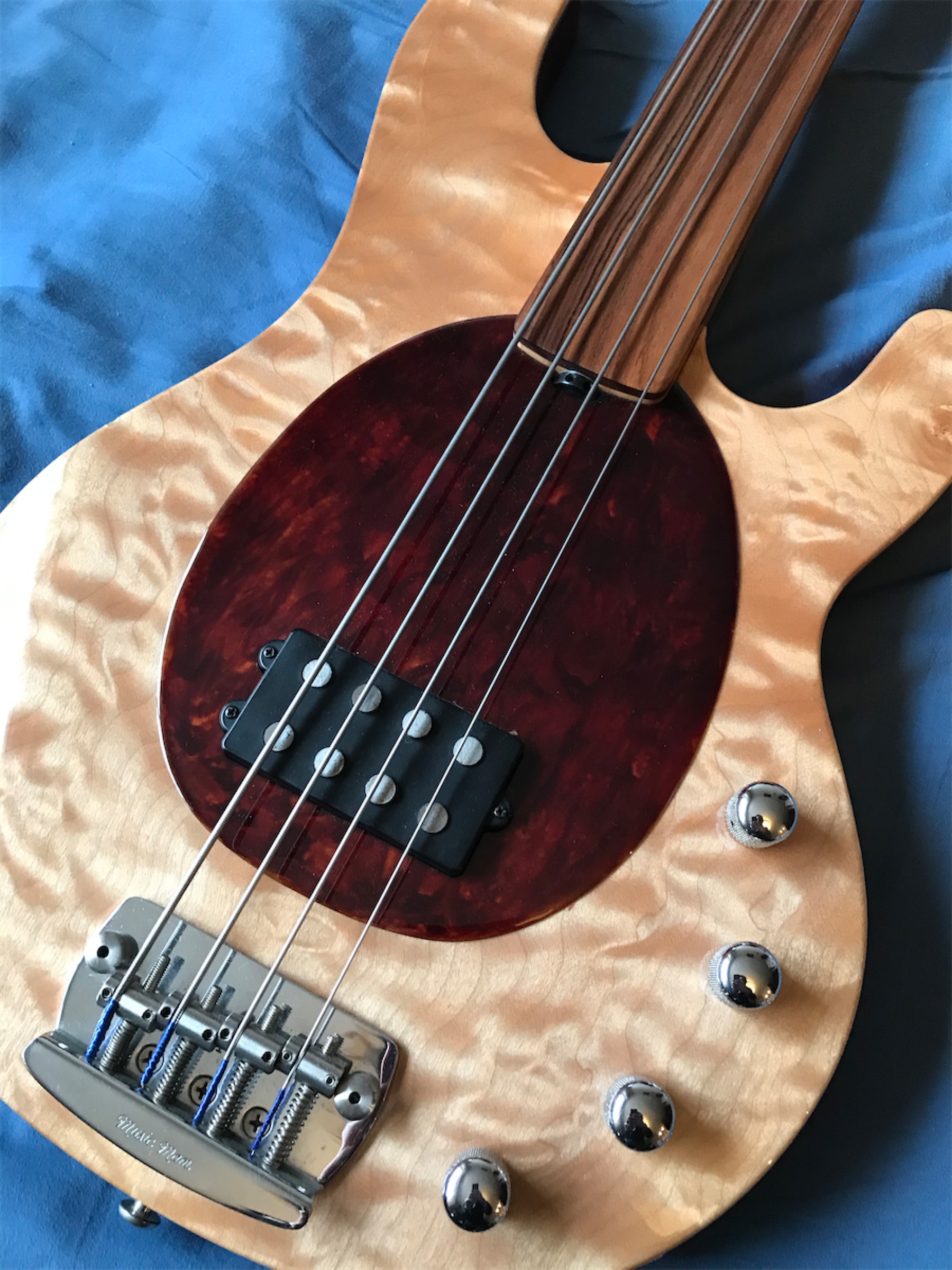 StingRay 4 Fretless - Music Man StingRay 4 Fretless - Audiofanzine