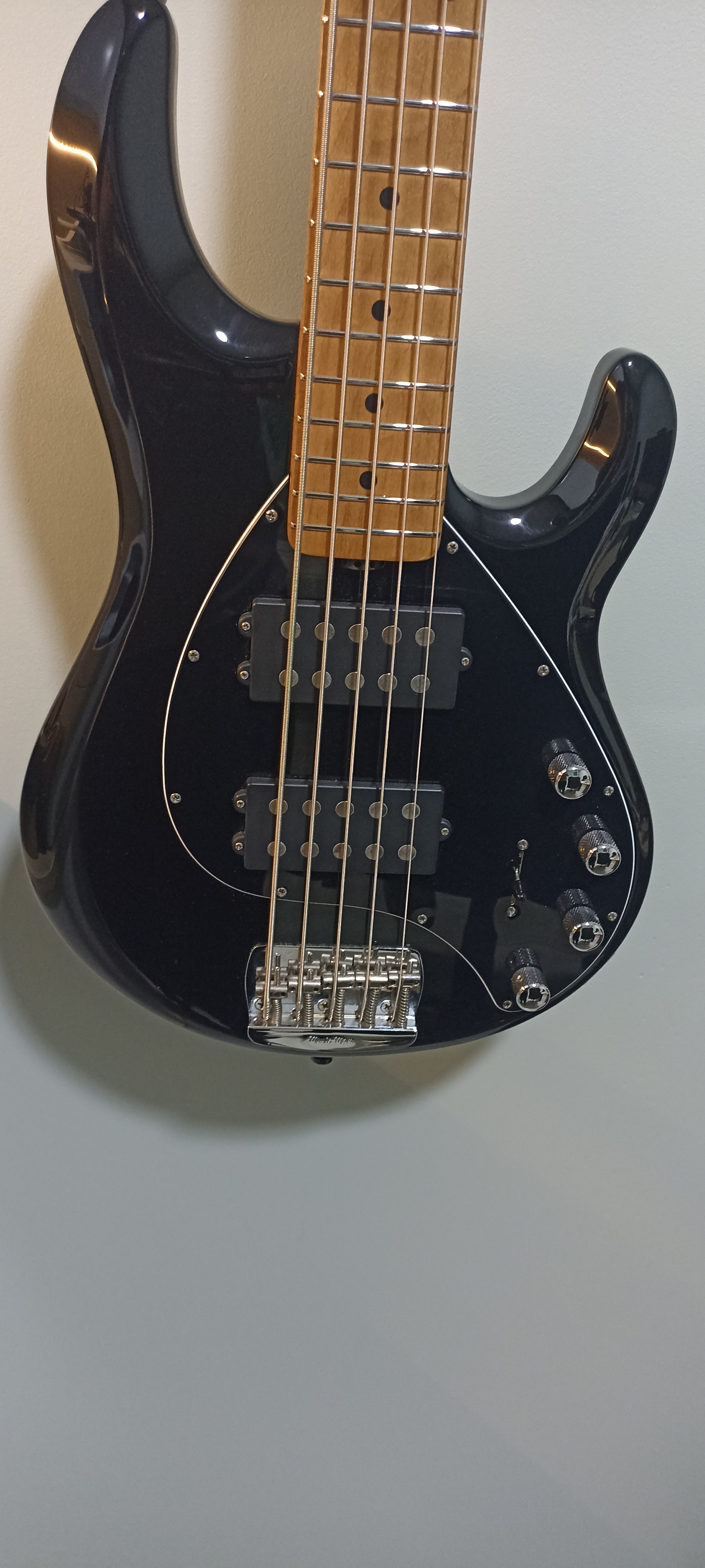 MusicMan Stingray 5 Special HH Black (Midi-Pyrénées) - Audiofanzine