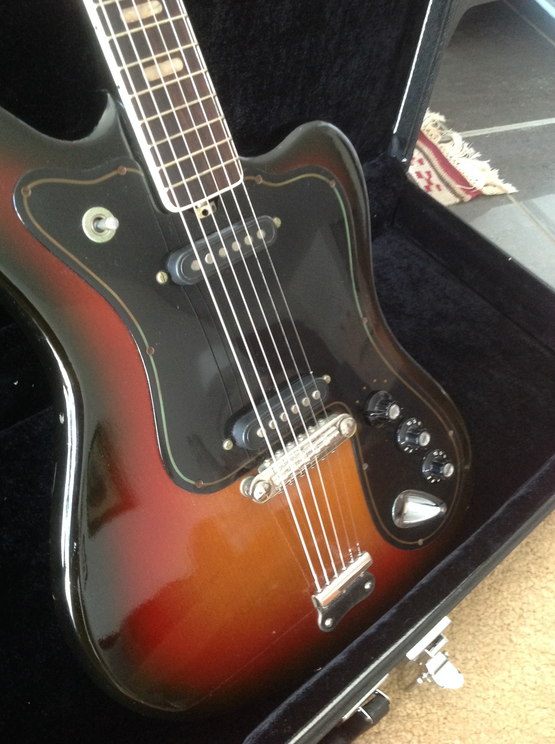 DELUXE 25 - Musima DELUXE 25 - Audiofanzine