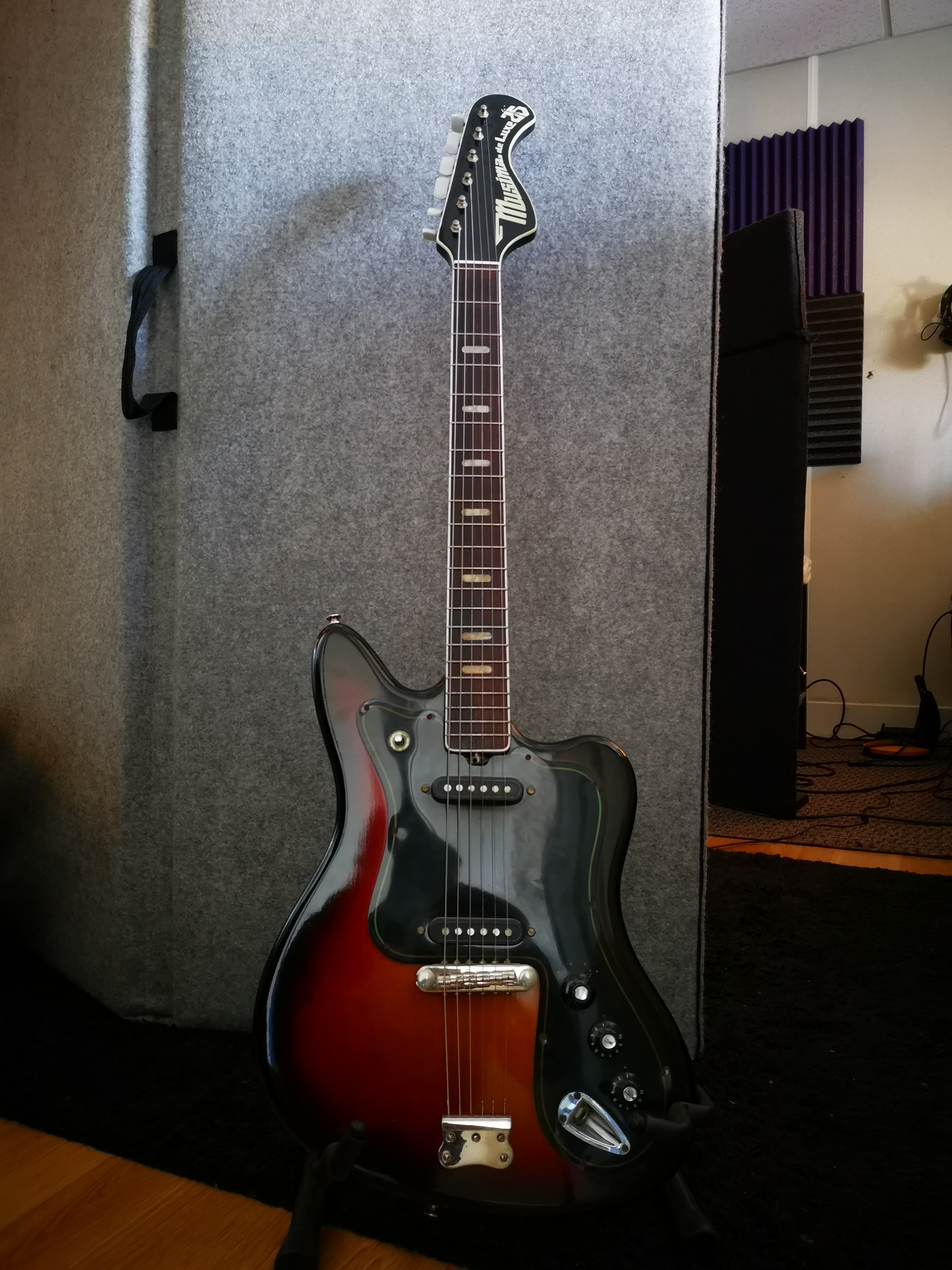 DELUXE 25 - Musima DELUXE 25 - Audiofanzine