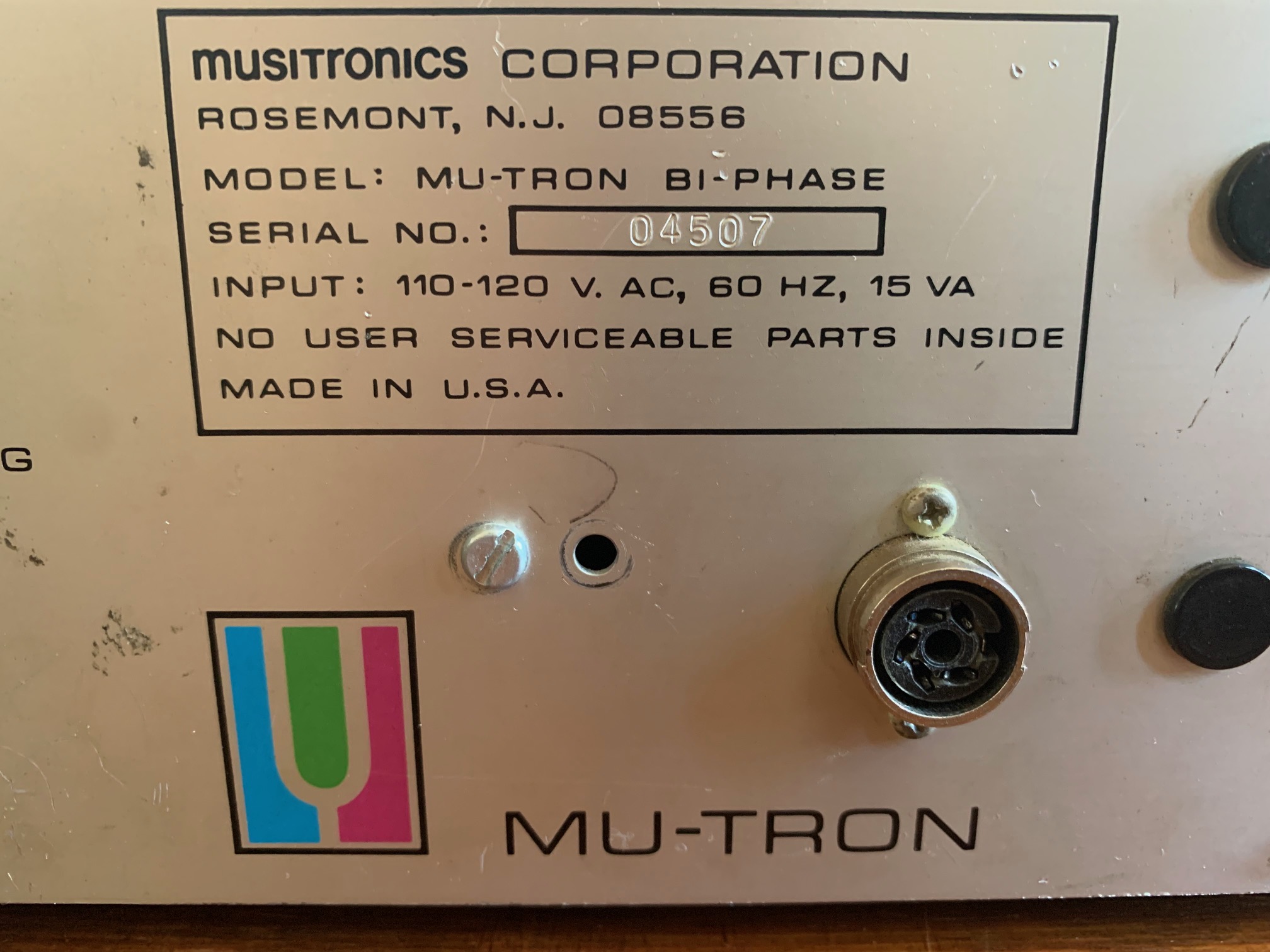 Mu-Tron Bi-Phase - Musitronics Corp. Mu-Tron Bi-Phase - Audiofanzine
