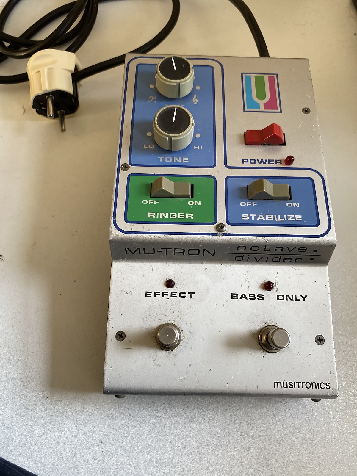 Mutron octave divider (Flemish Region) - Audiofanzine