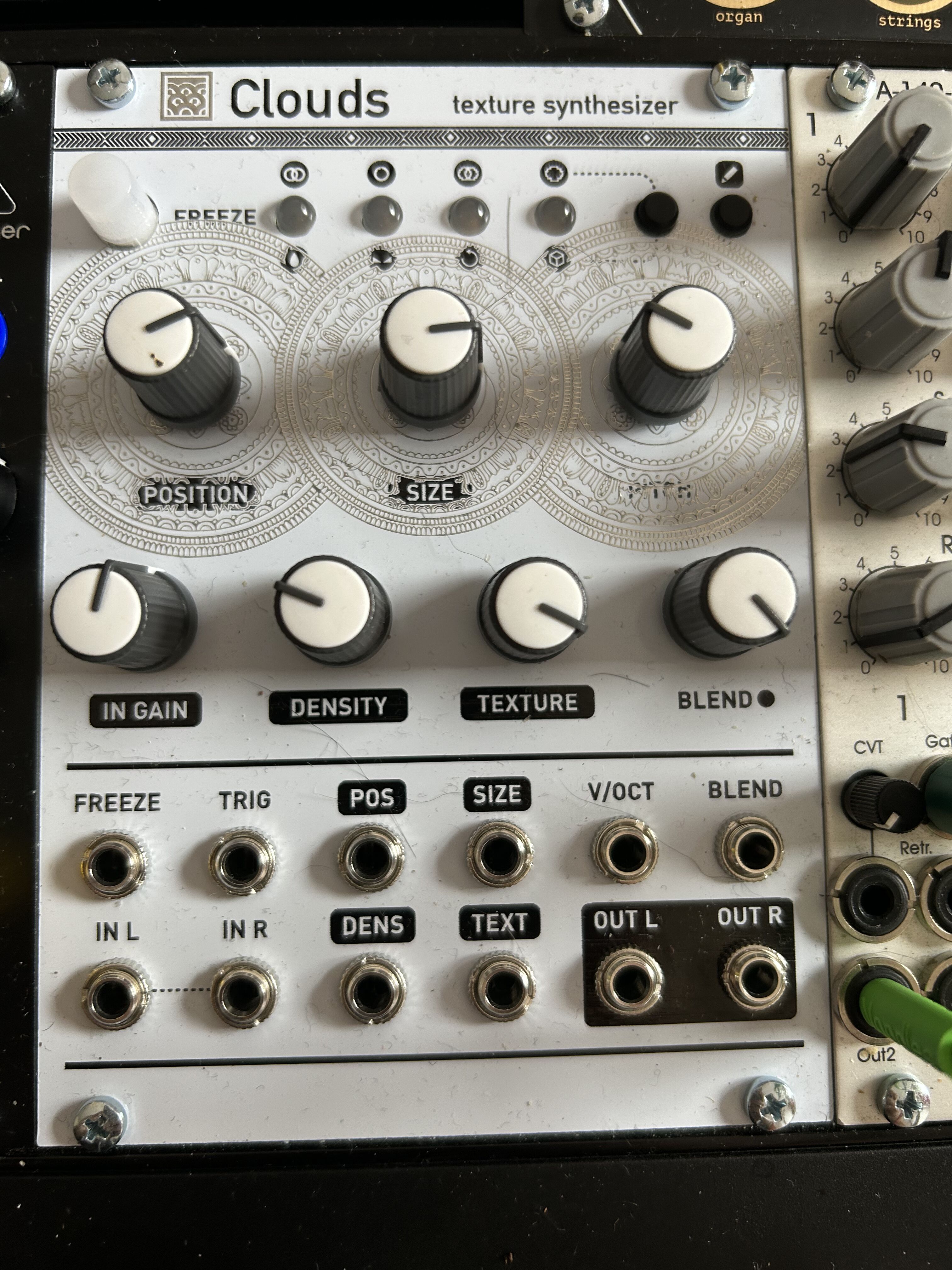 Mutable instruments clouds clone (Bretagne) - Audiofanzine