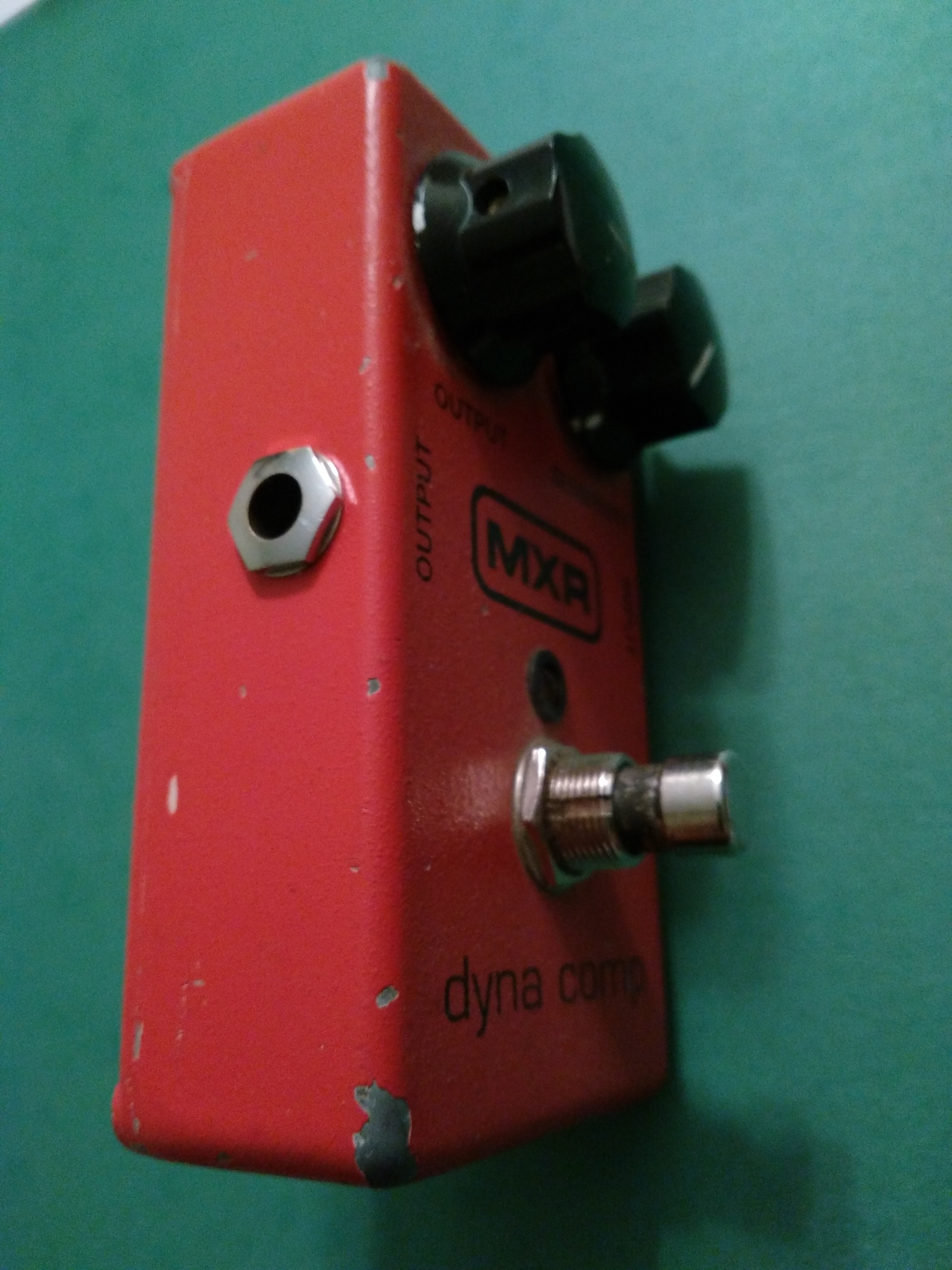 M102 Dyna Comp Block Logo Vintage MXR - Audiofanzine