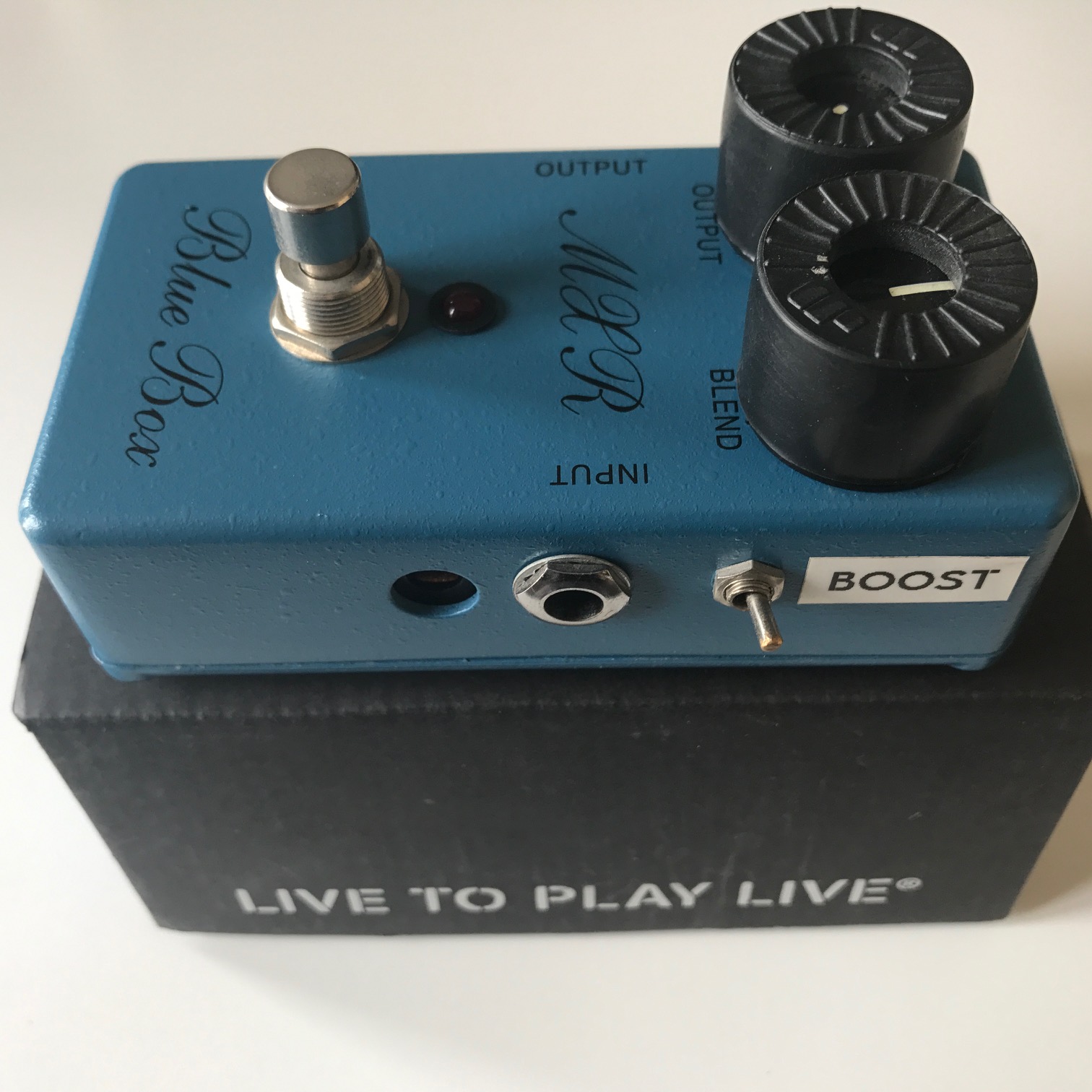 MXR M103 Blue Box Octave Fuzz image (#1910126) - Audiofanzine