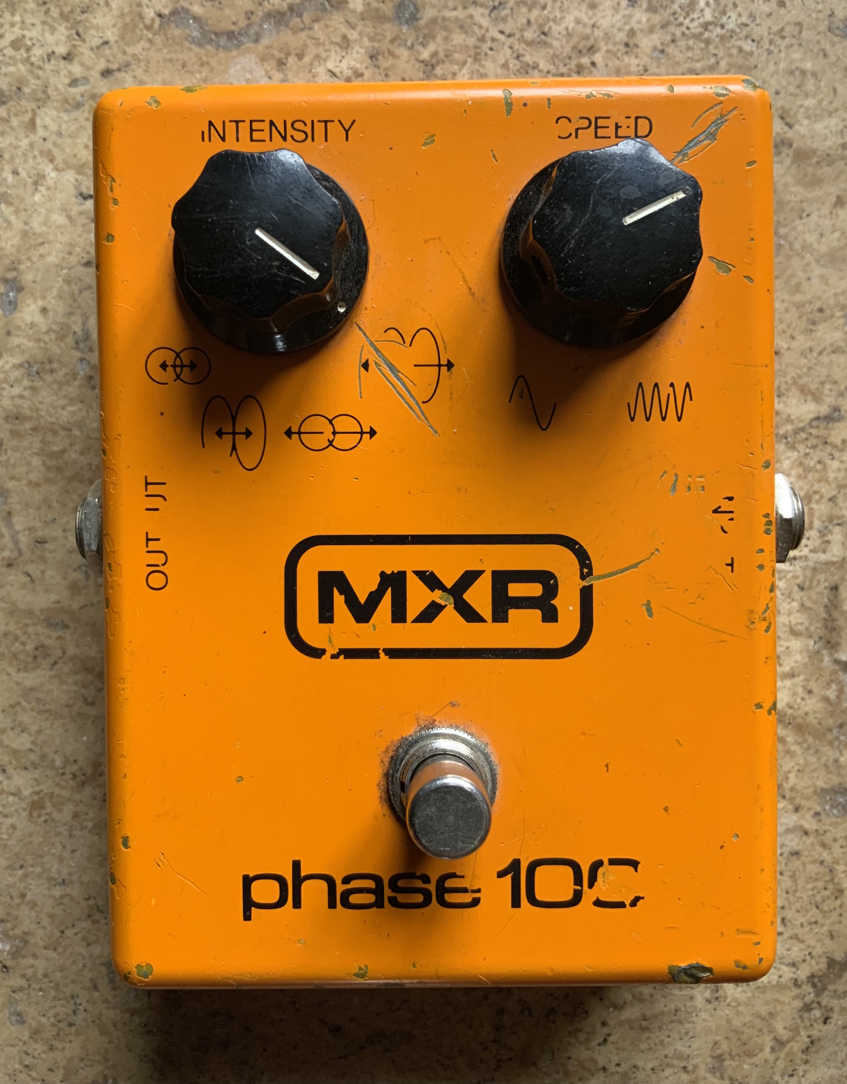 M107 Phase 100 Block Logo Vintage MXR - Audiofanzine