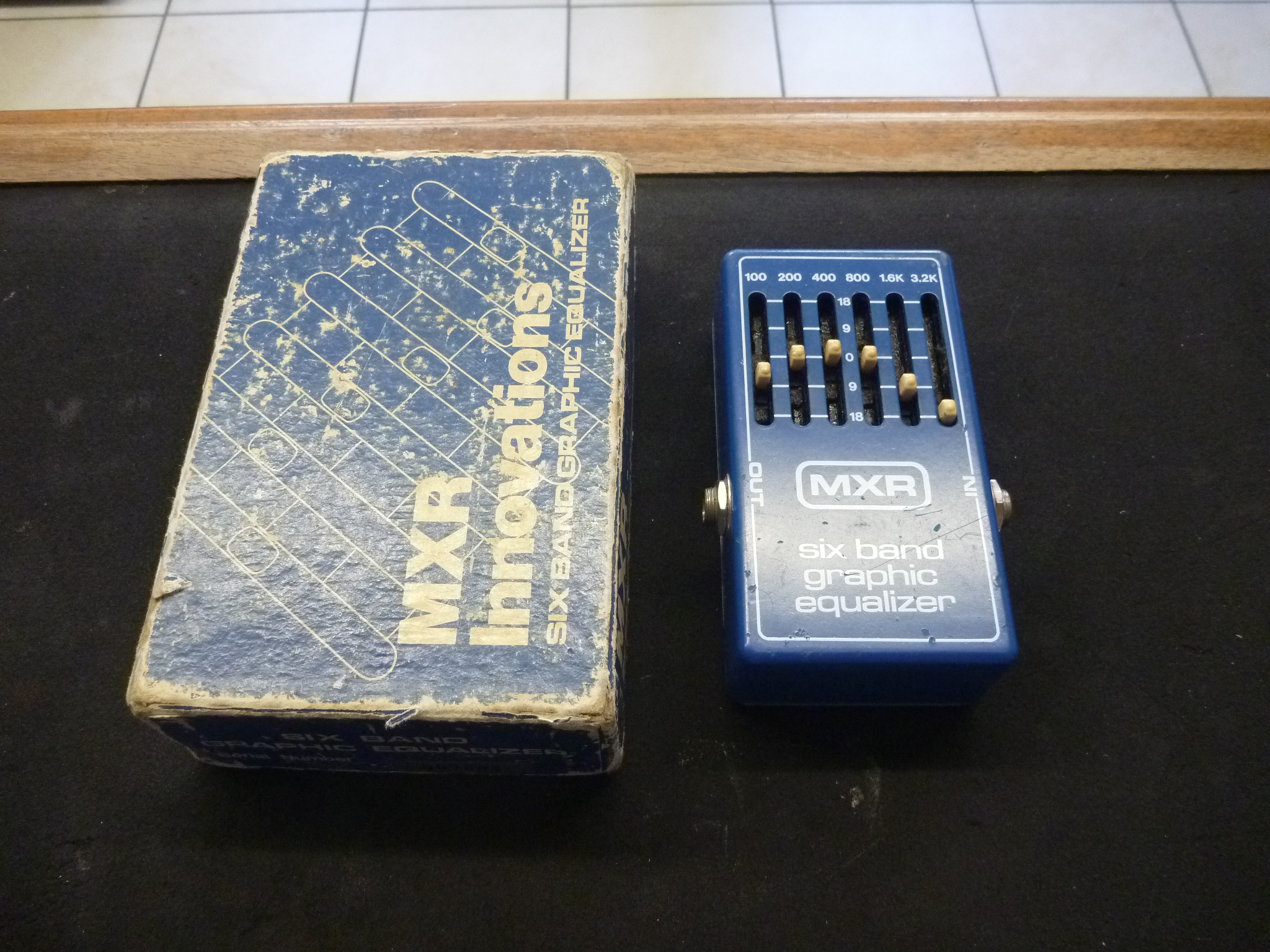M109 6 band Graphic EQ Vintage MXR - Audiofanzine