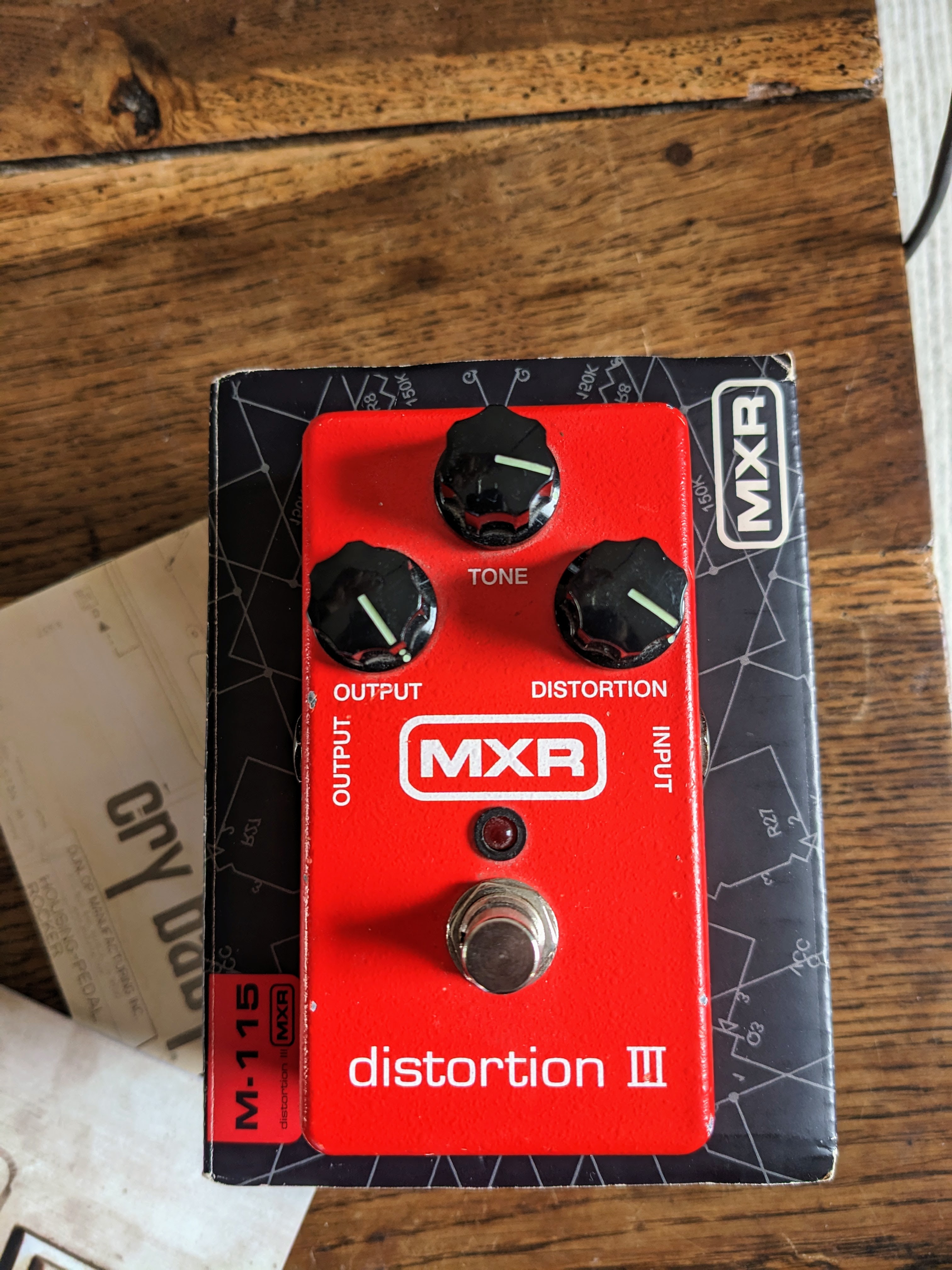 M115 Distortion III - MXR M115 Distortion III - Audiofanzine