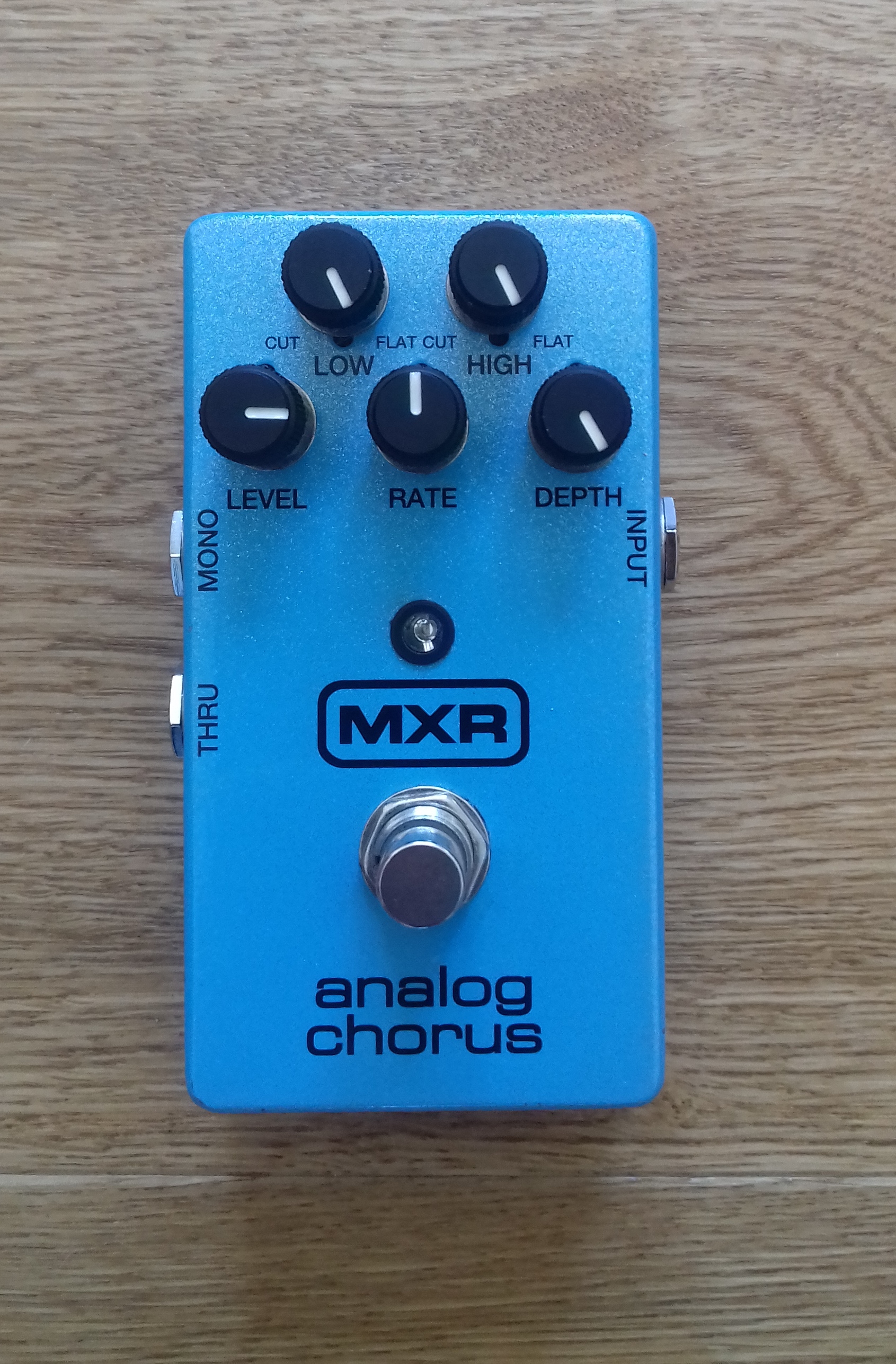 M234 Analog Chorus - MXR M234 Analog Chorus - Audiofanzine