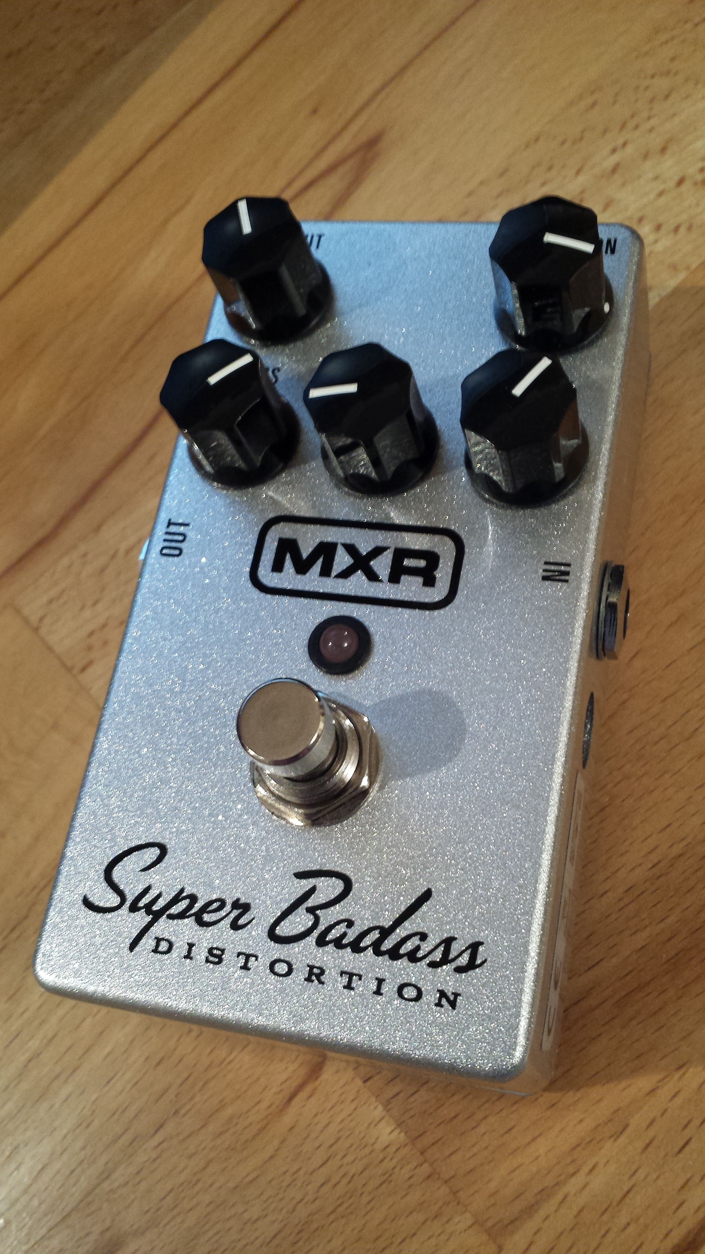 M75 SUPER BADASS DISTORTION - MXR M75 Super Badass Distortion ...