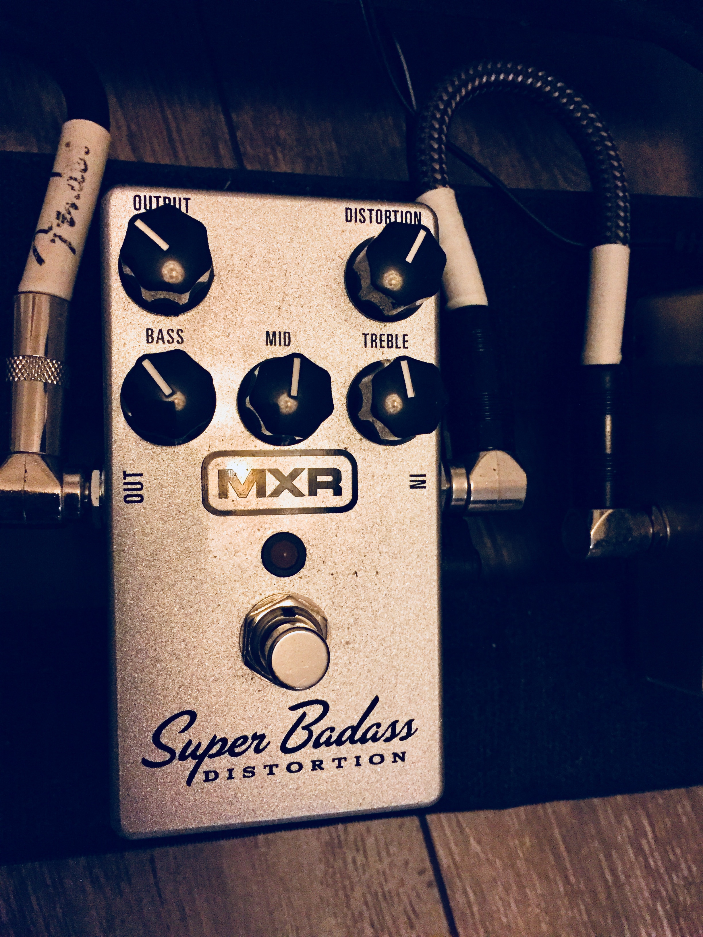 M75 SUPER BADASS DISTORTION - MXR M75 Super Badass Distortion ...