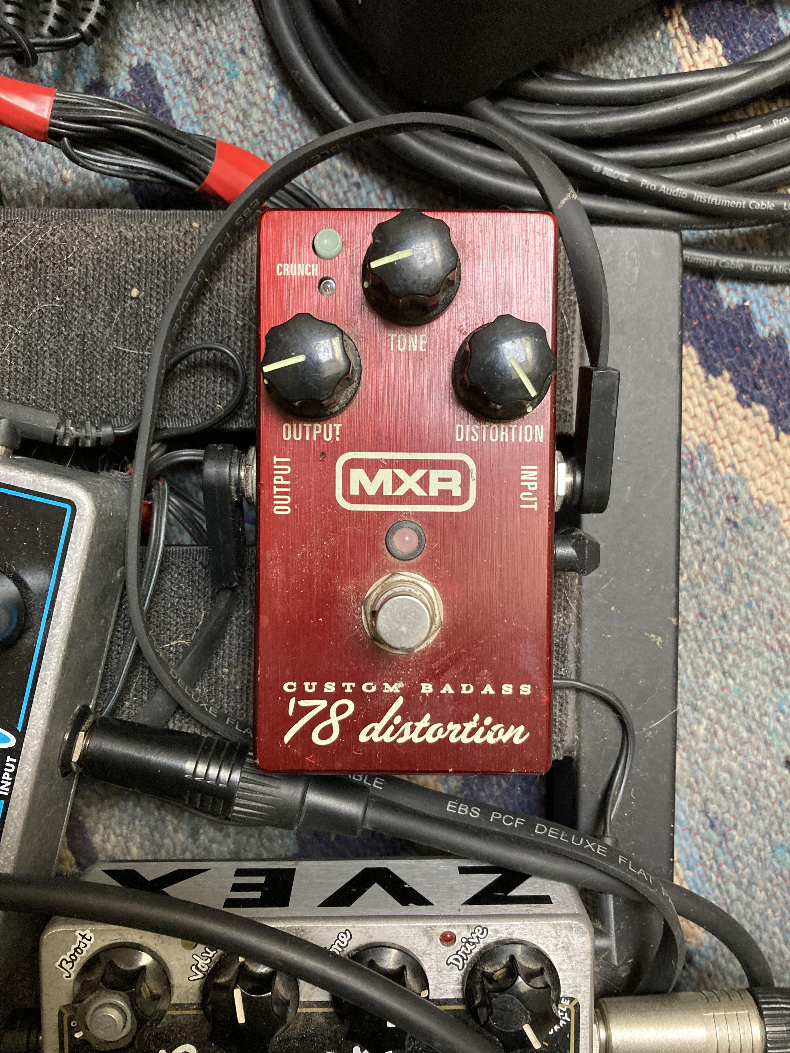 M78 Custom Badass '78 Distortion MXR - Audiofanzine