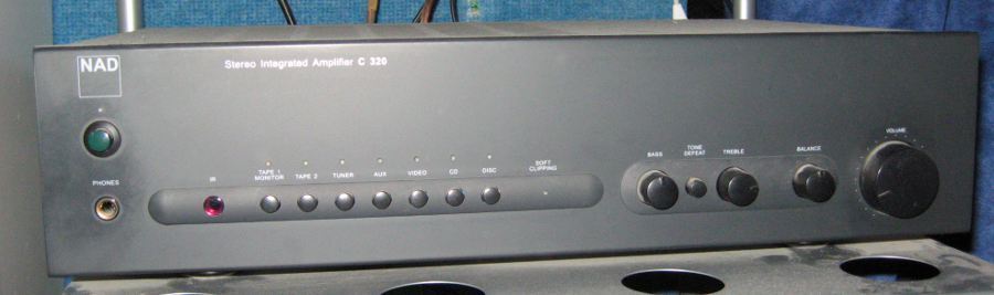 C320 - Nad C320 - Audiofanzine
