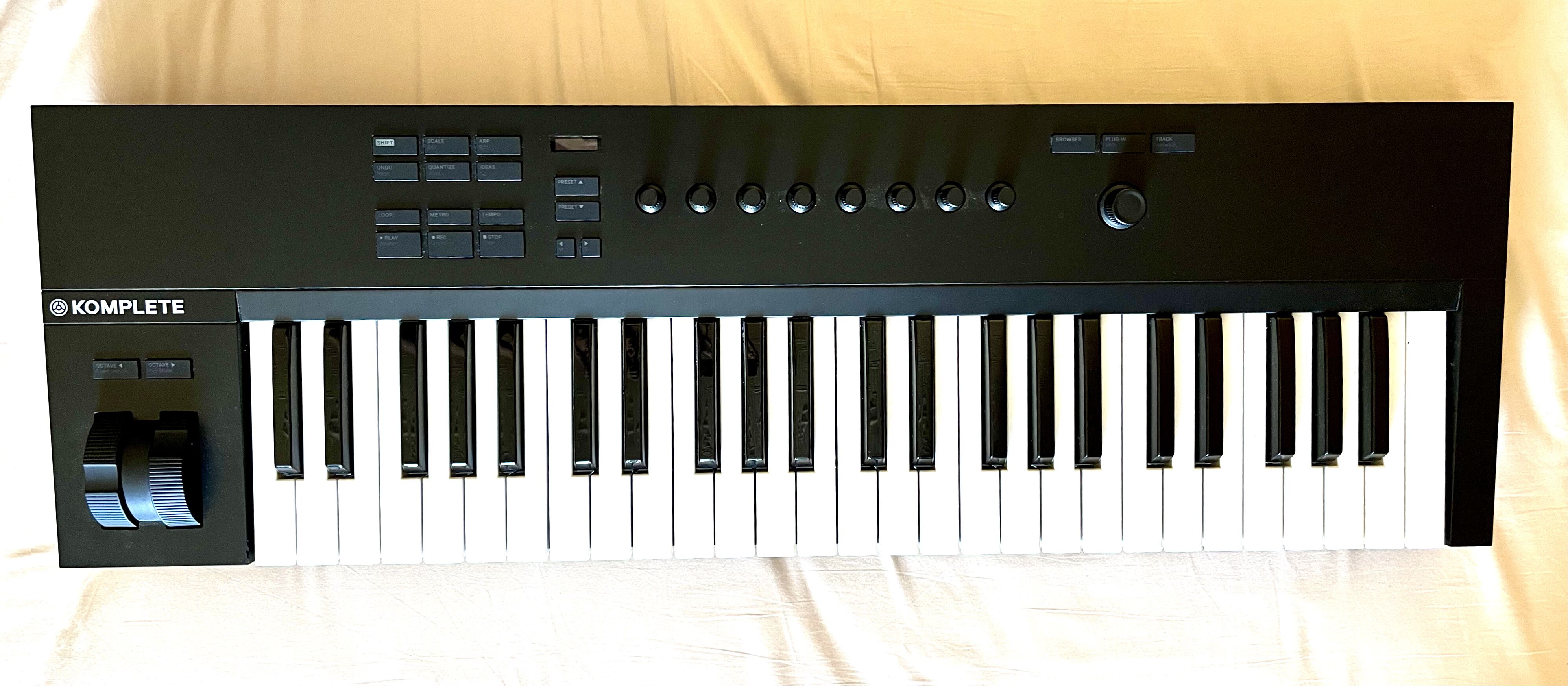 Komplete Kontrol A49 - Native Instruments Komplete Kontrol A49 ...