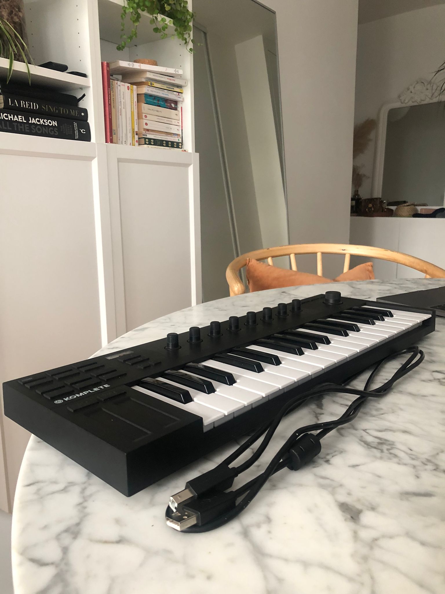 Komplete Kontrol M32 - Native Instruments Komplete Kontrol M32 ...