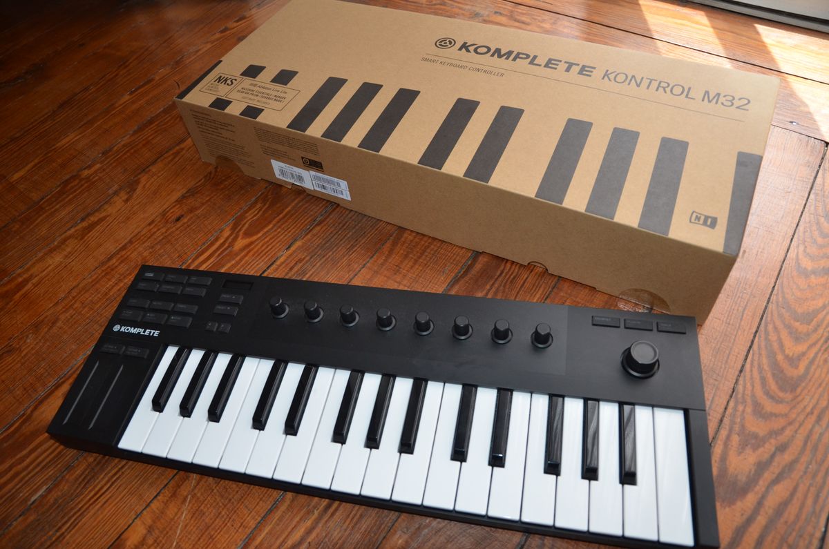 Komplete Kontrol M32 - Native Instruments Komplete Kontrol M32 ...