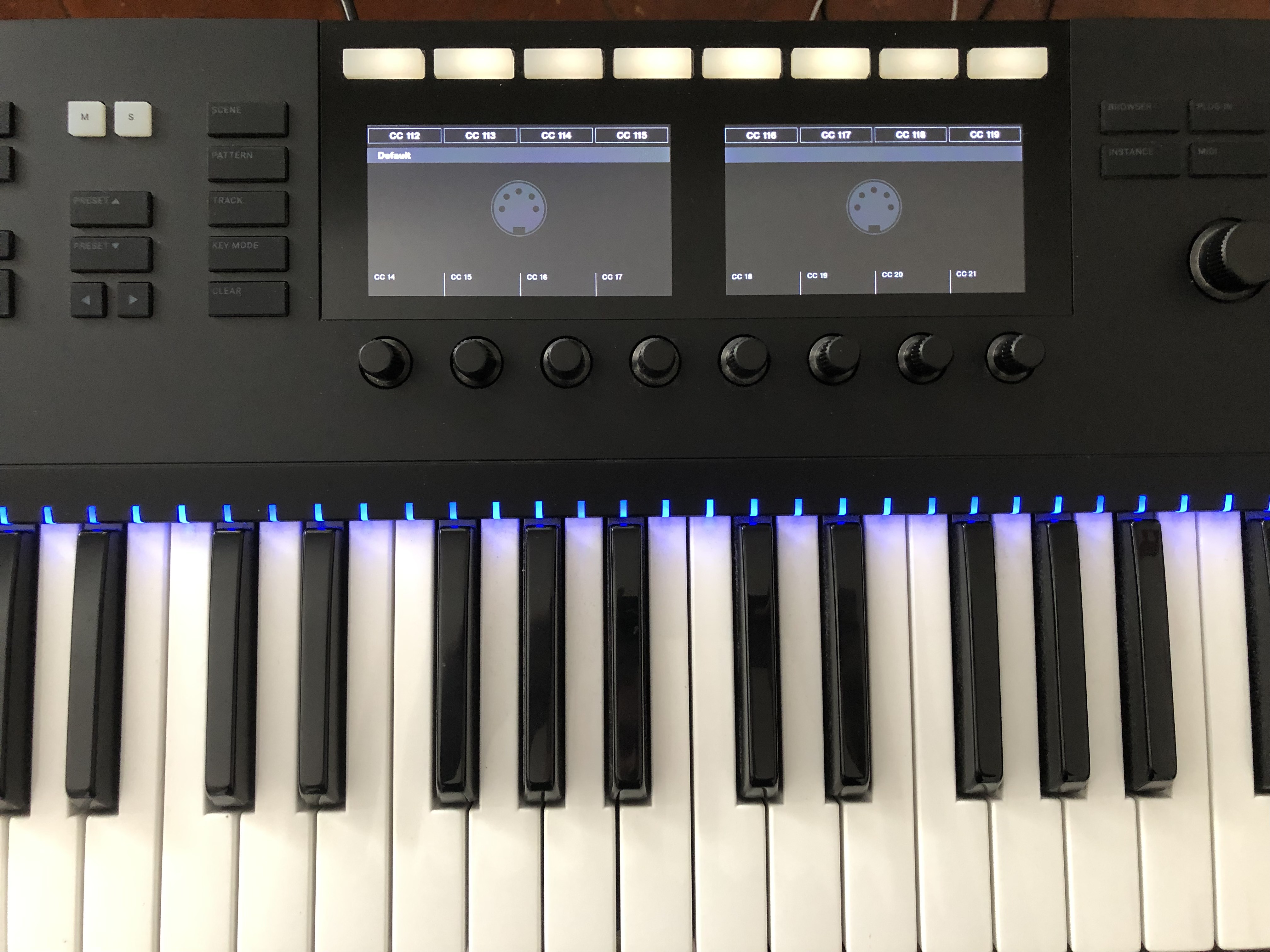 Komplete Kontrol S49 mk2 Native Instruments - Audiofanzine